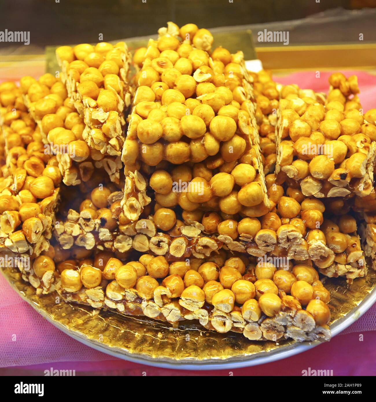 Crunchy hazelnut hi-res stock photography and images - Alamy