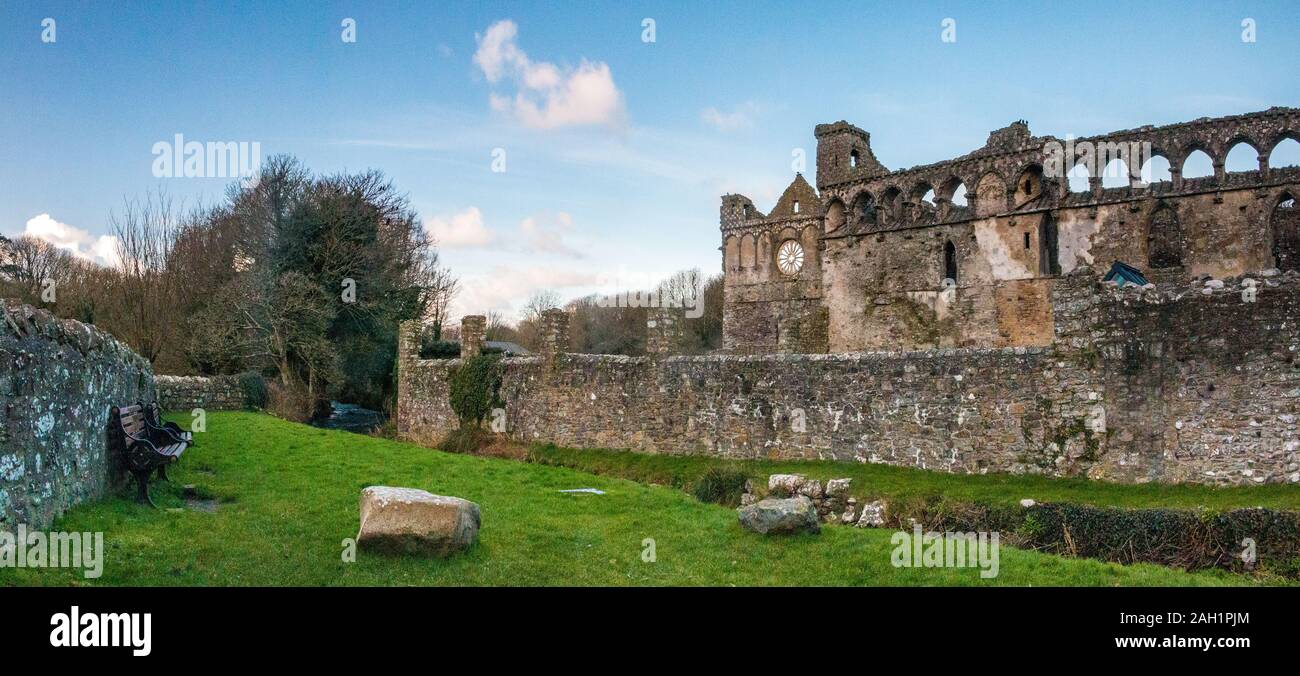 St davids wales pembrokeshire cottage hi-res stock photography and ...