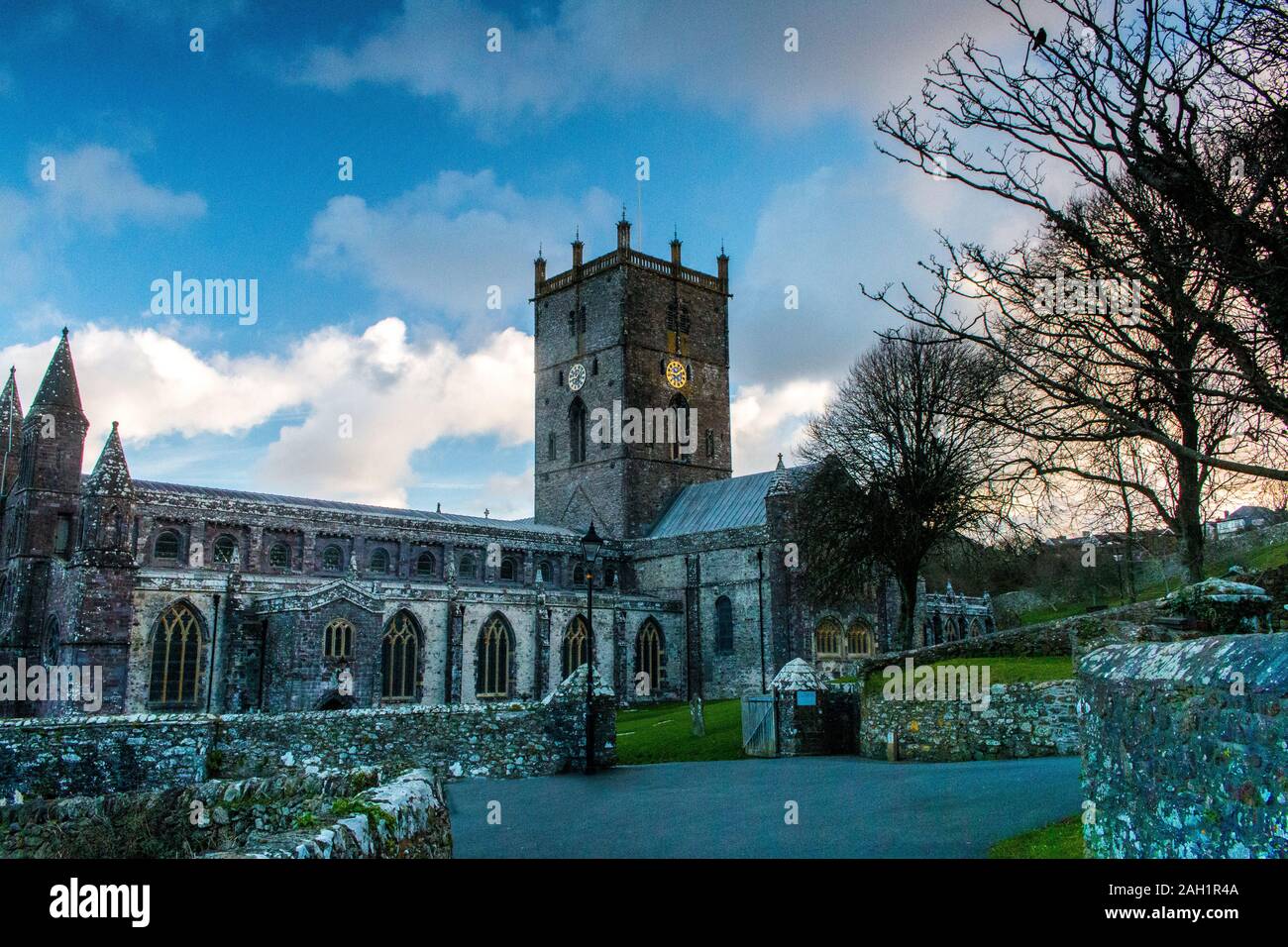 St davids wales pembrokeshire cottage hi-res stock photography and ...