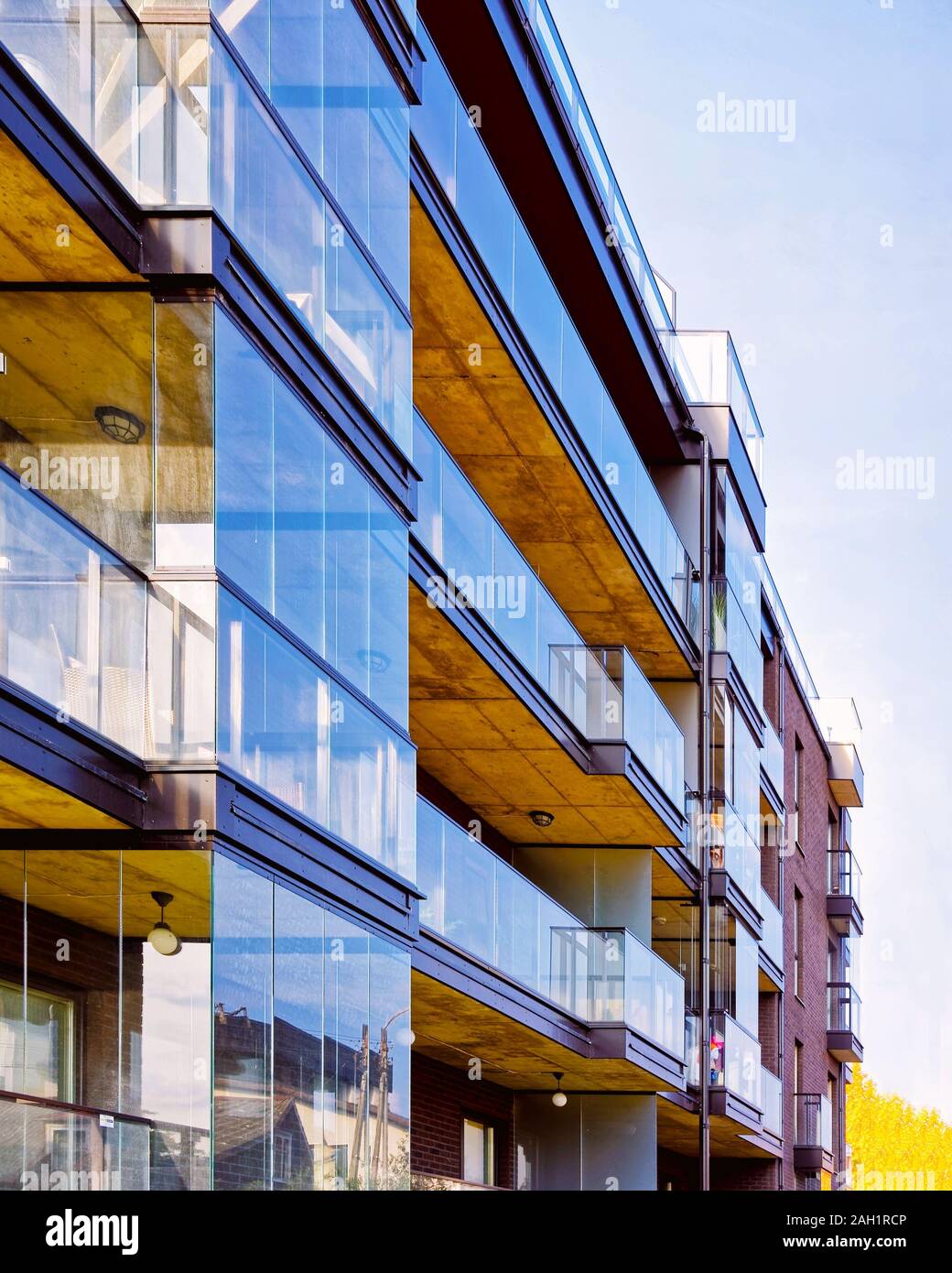 Detail of Modern glass architecture of residential building reflex ...