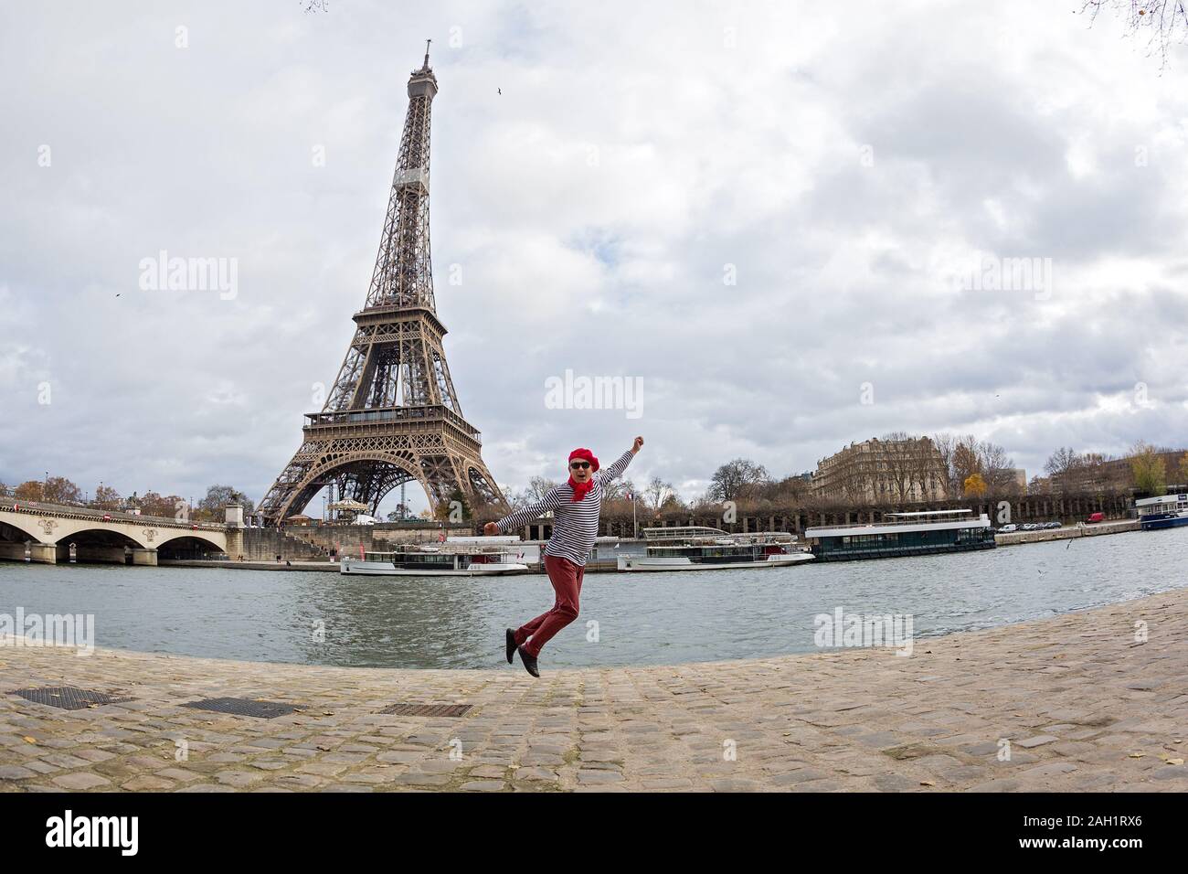 Eiffel tower man hi-res stock photography and images - Alamy