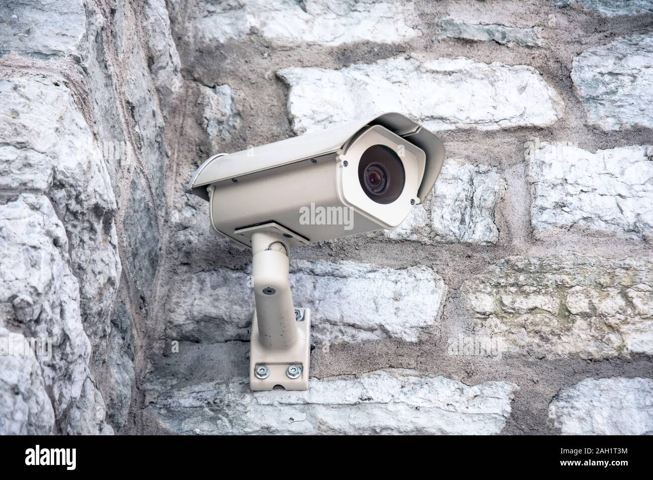 Security camera on stone wall hi-res stock photography and images - Alamy