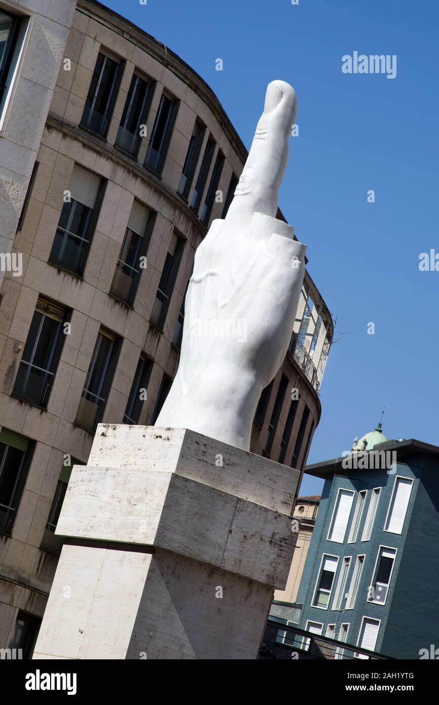 Il dito hi-res stock photography and images - Alamy