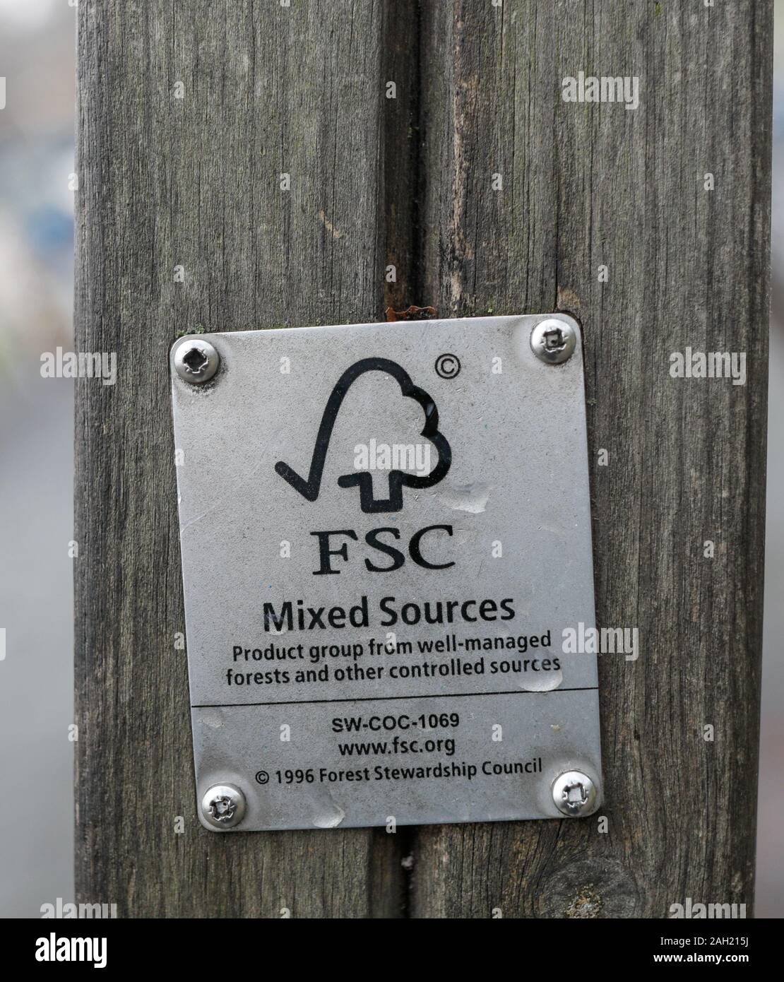 Fsc forest stewardship council logo hi-res stock photography and images ...