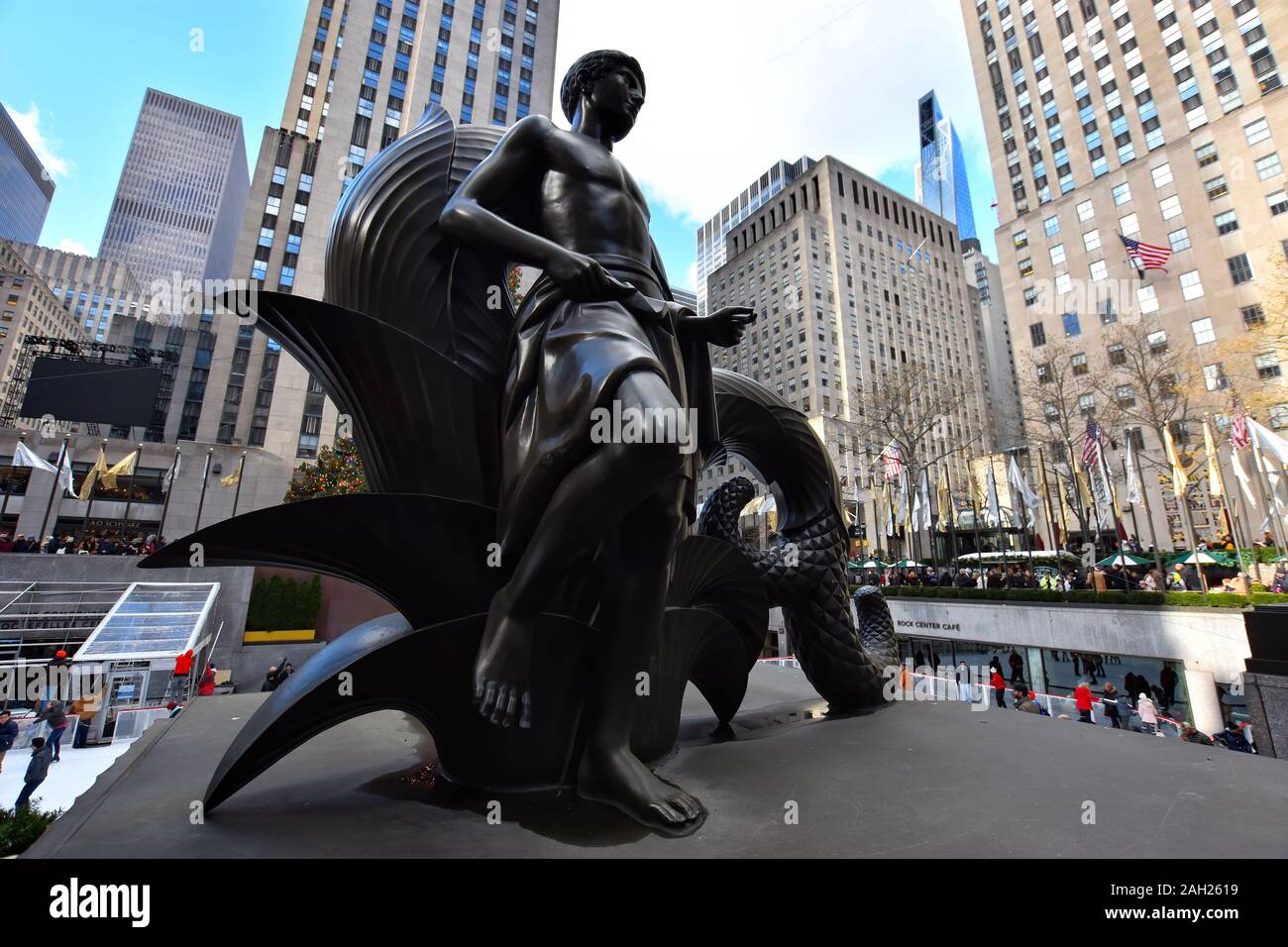 New York, NY, USA - December 5, 2019. The famous Rockefeller Center in ...