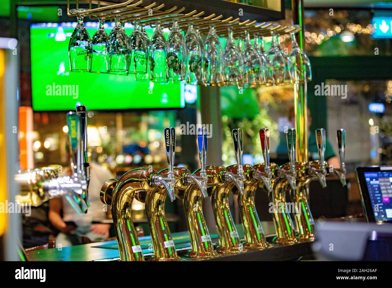 Fancy beer tap hi-res stock photography and images - Alamy