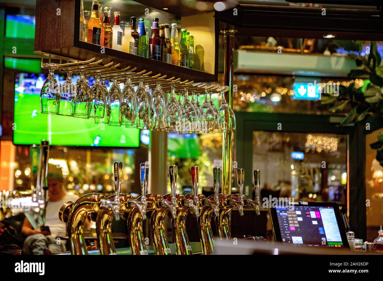 Fancy beer tap hi-res stock photography and images - Alamy