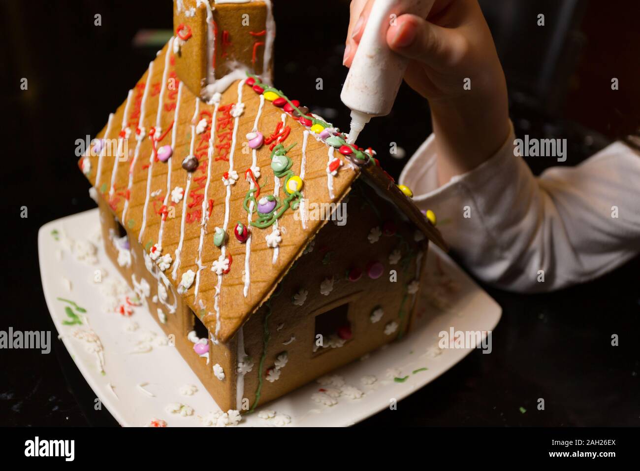 Child gingerbread house hi-res stock photography and images - Alamy