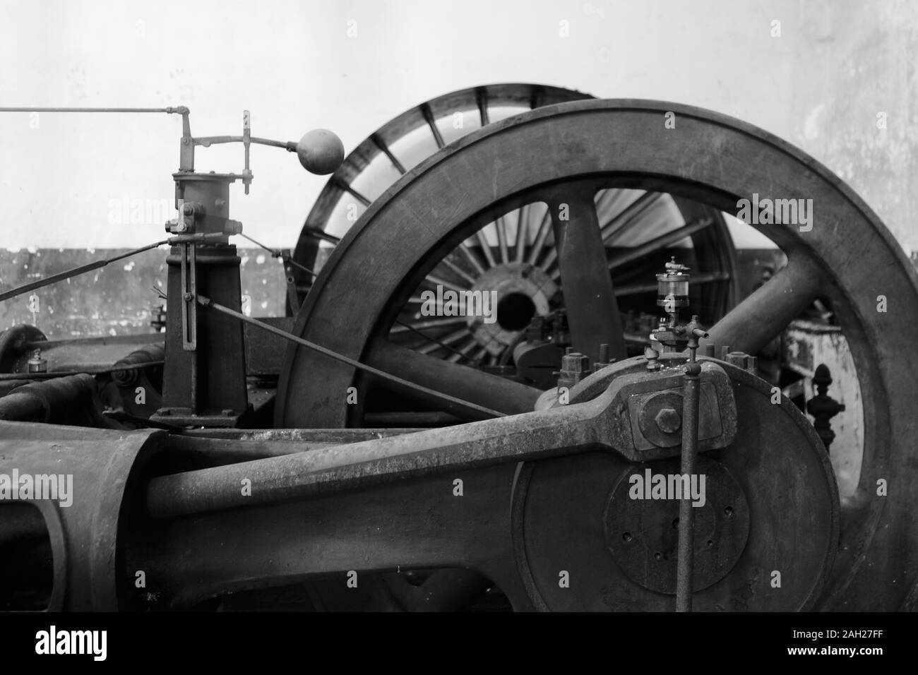 Water wheel history hydropower hi-res stock photography and images - Alamy