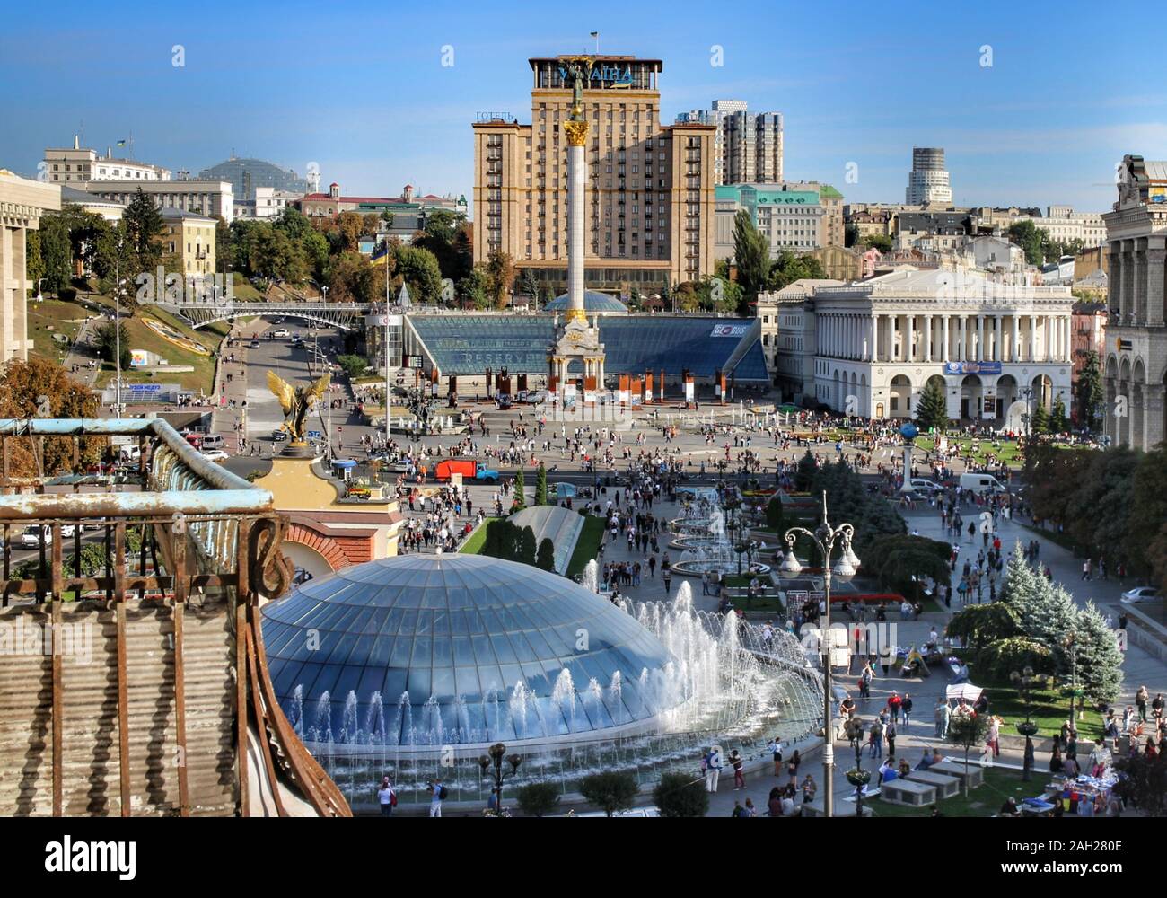 Kiev, Ukraine - September 15, 2019: Maidan Nezalezhnosti (Independence ...
