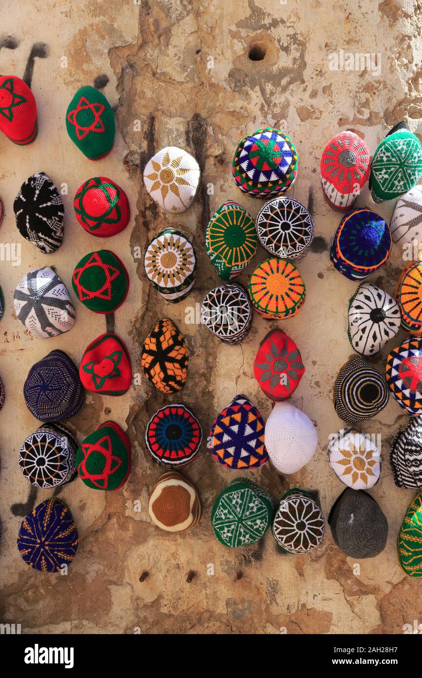 Traditional moroccan hats hi-res stock photography and images - Alamy