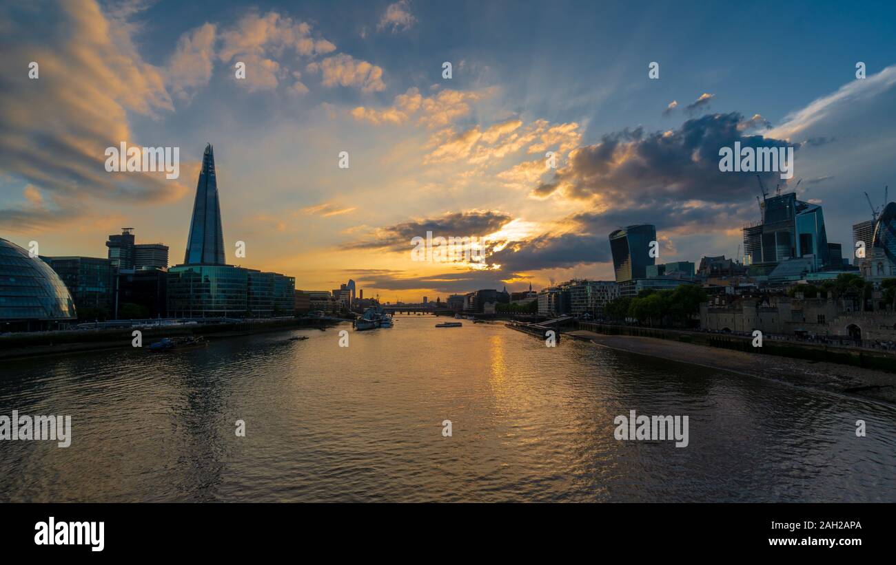 Panoramic view of the Shard and the Financial District from the Tower ...