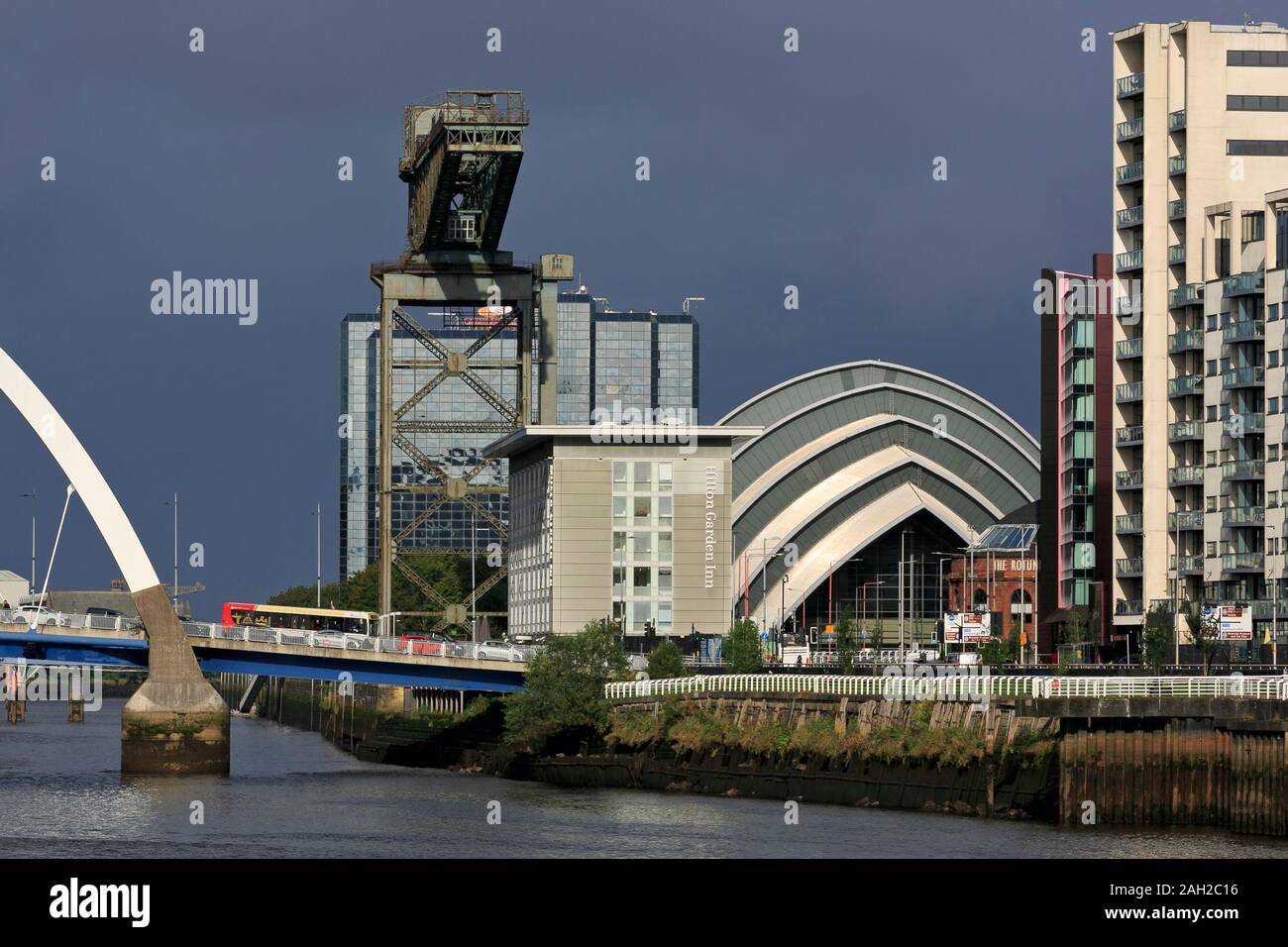 Hydro building hi-res stock photography and images - Alamy