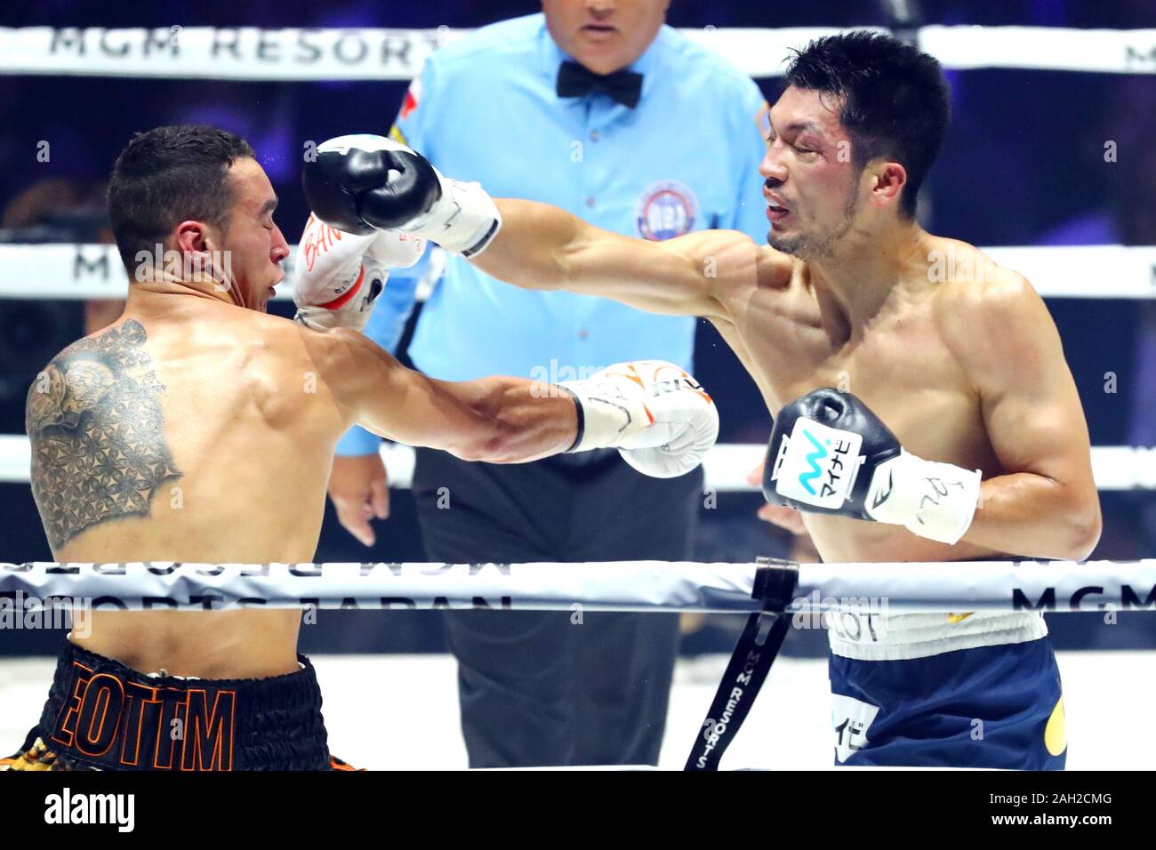 Kanagawa, Japan. 23rd Dec, 2019. (L-R) Steven Butler (CAN), Ryota ...
