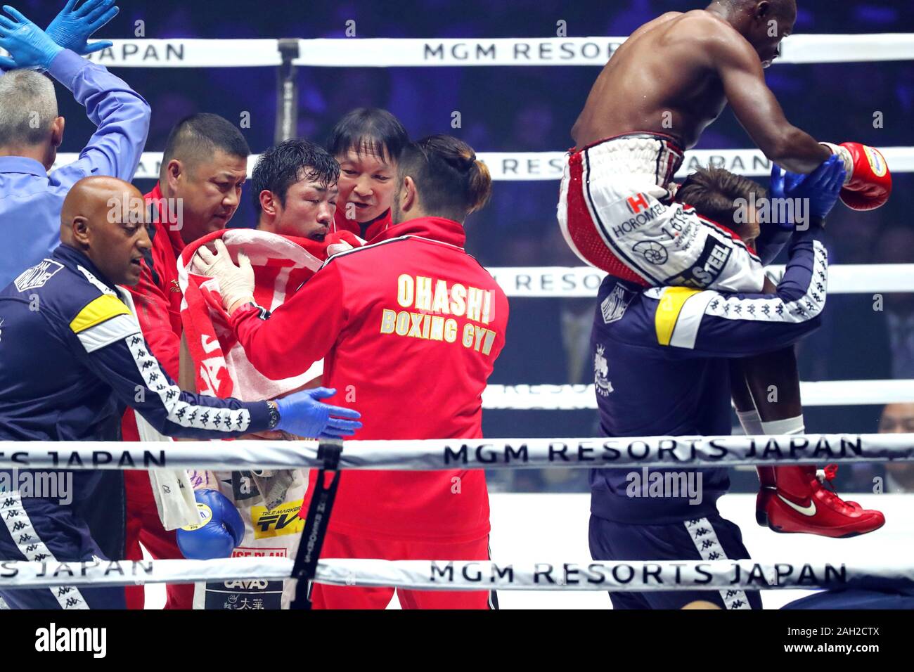 Kanagawa, Japan. 23rd Dec, 2019. (L-R) Akira Yaegashi (JPN), Moruti ...
