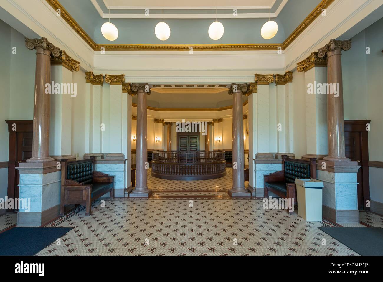 Great Falls, Montana, USA - August 19, 2013: The Hallway and Rotunda of ...