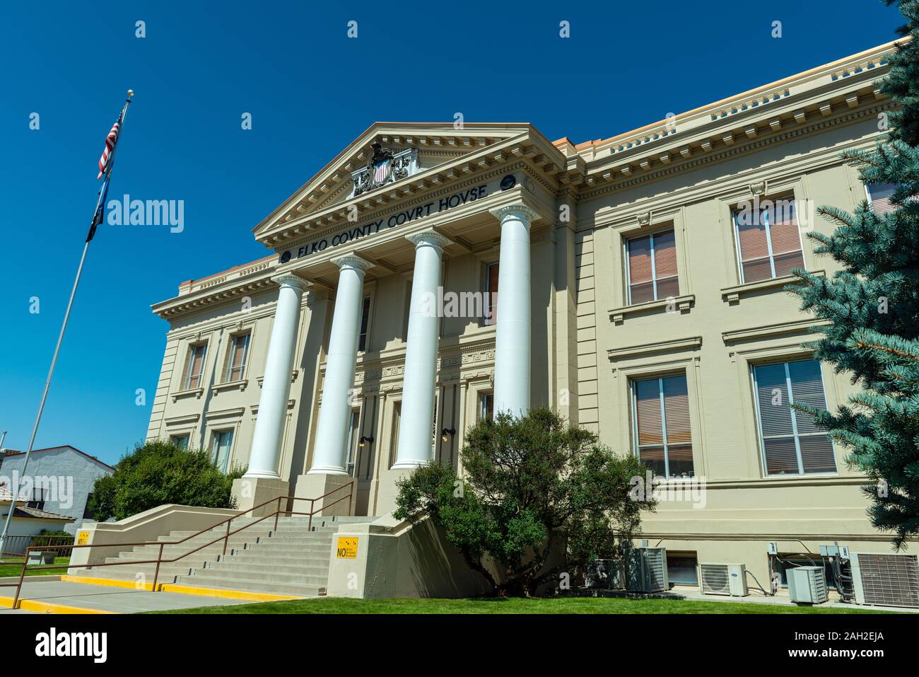 Elko county courthouse hi-res stock photography and images - Alamy