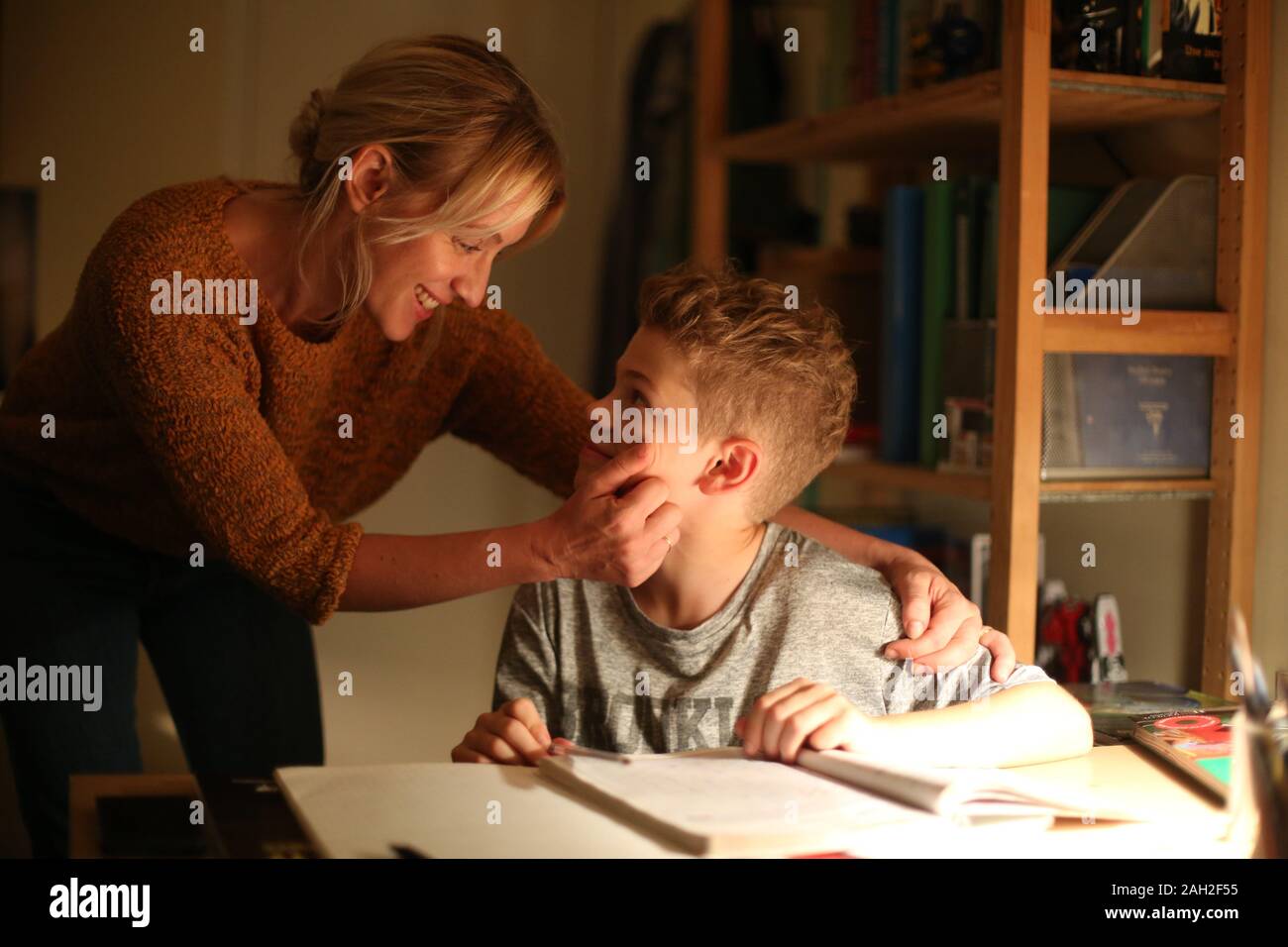 LUDIVINE SAGNIER and MALEAUME PAQUIN in FOURMI (2019), directed by ...