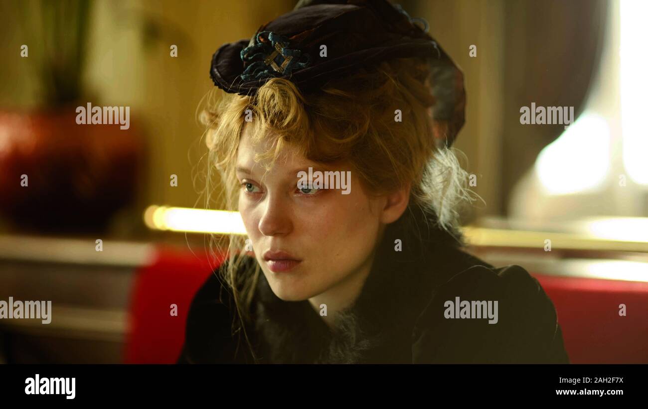 Lea seydoux diary of a chambermaid hi-res stock photography and images ...