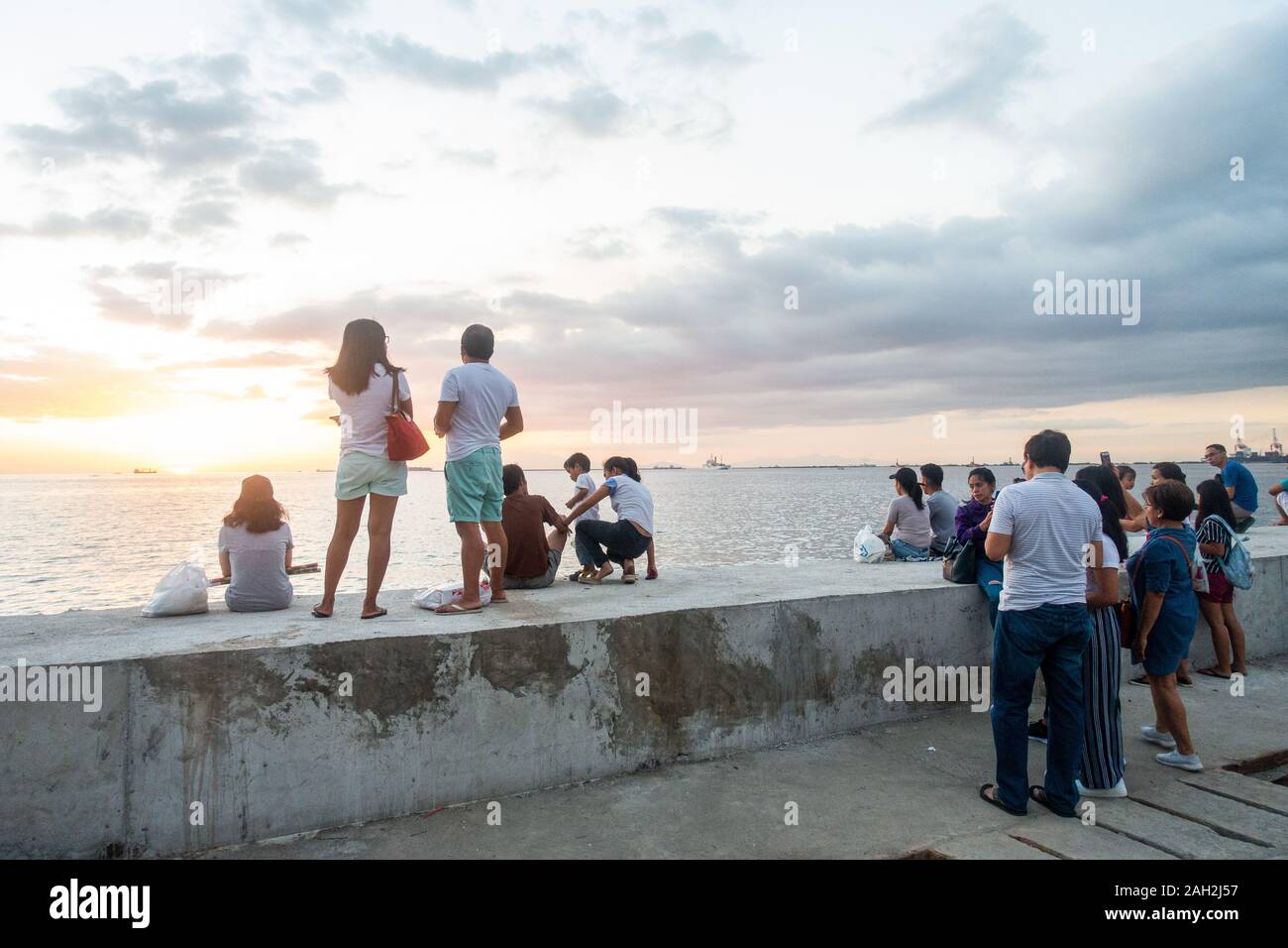 Manila people hi-res stock photography and images - Alamy