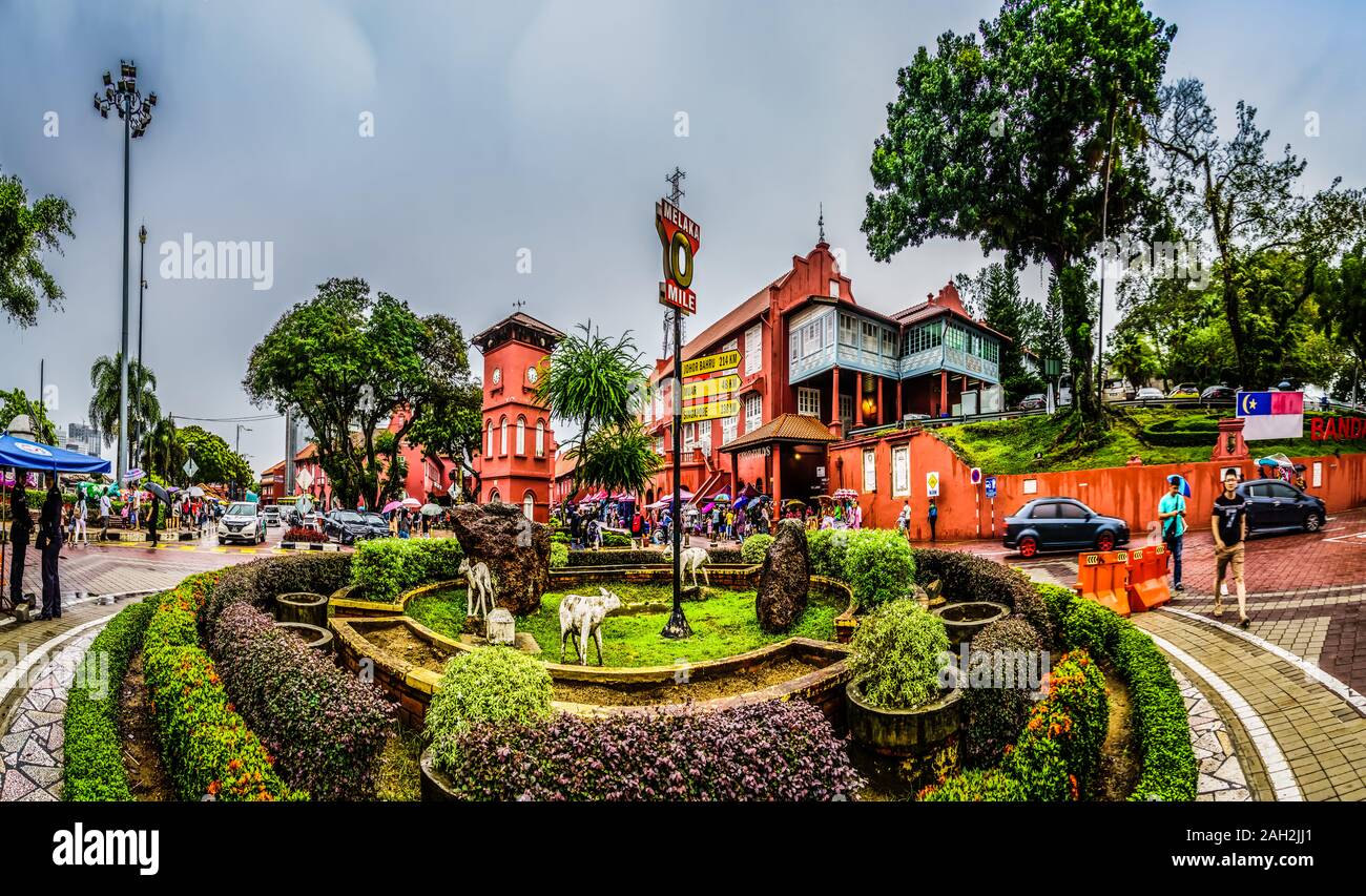 Melaka, Malaysia - Dec 15, 2019 : Christ Church & Dutch Square in ...