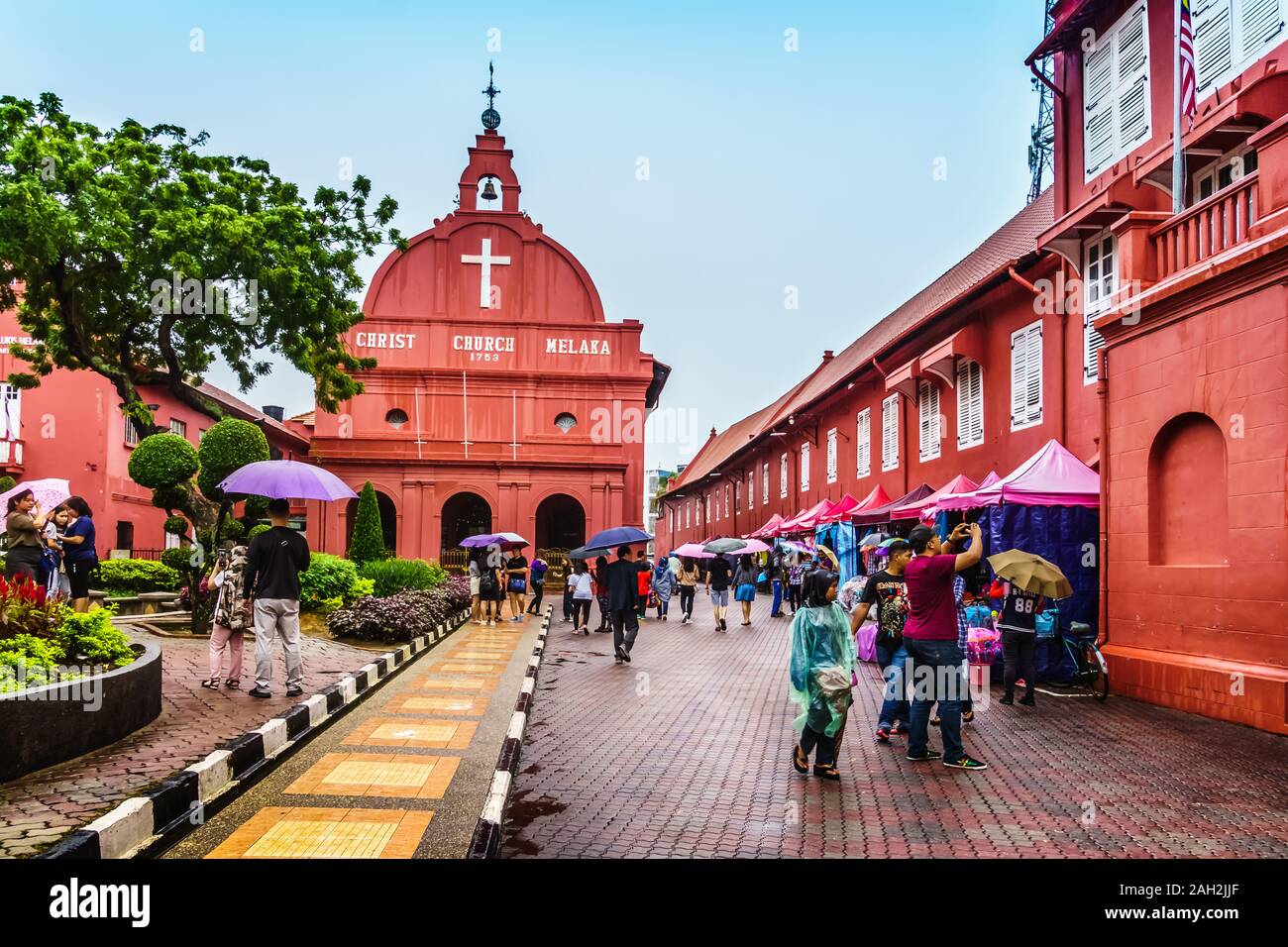 Melaka, Malaysia - Dec 15, 2019 : Christ Church & Dutch Square in ...