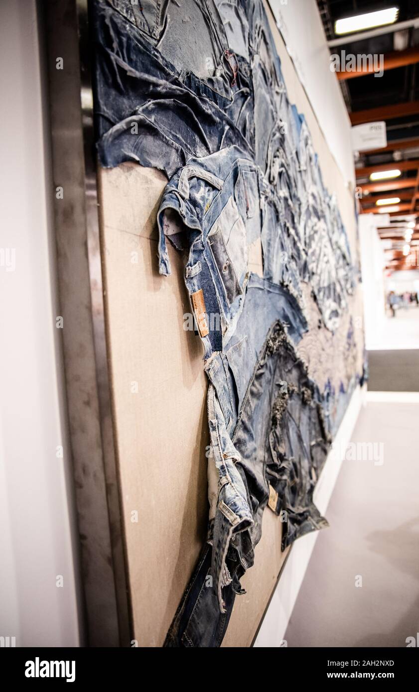 Art expo in Taiwan ART TAIPEI, located in World Trade Center, edition ...