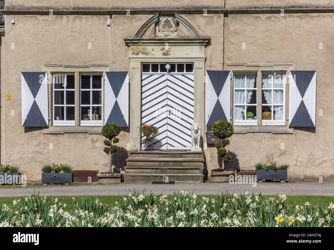 Classic white door af castle Westerwinkel in Ascheberg, Germany Stock ...