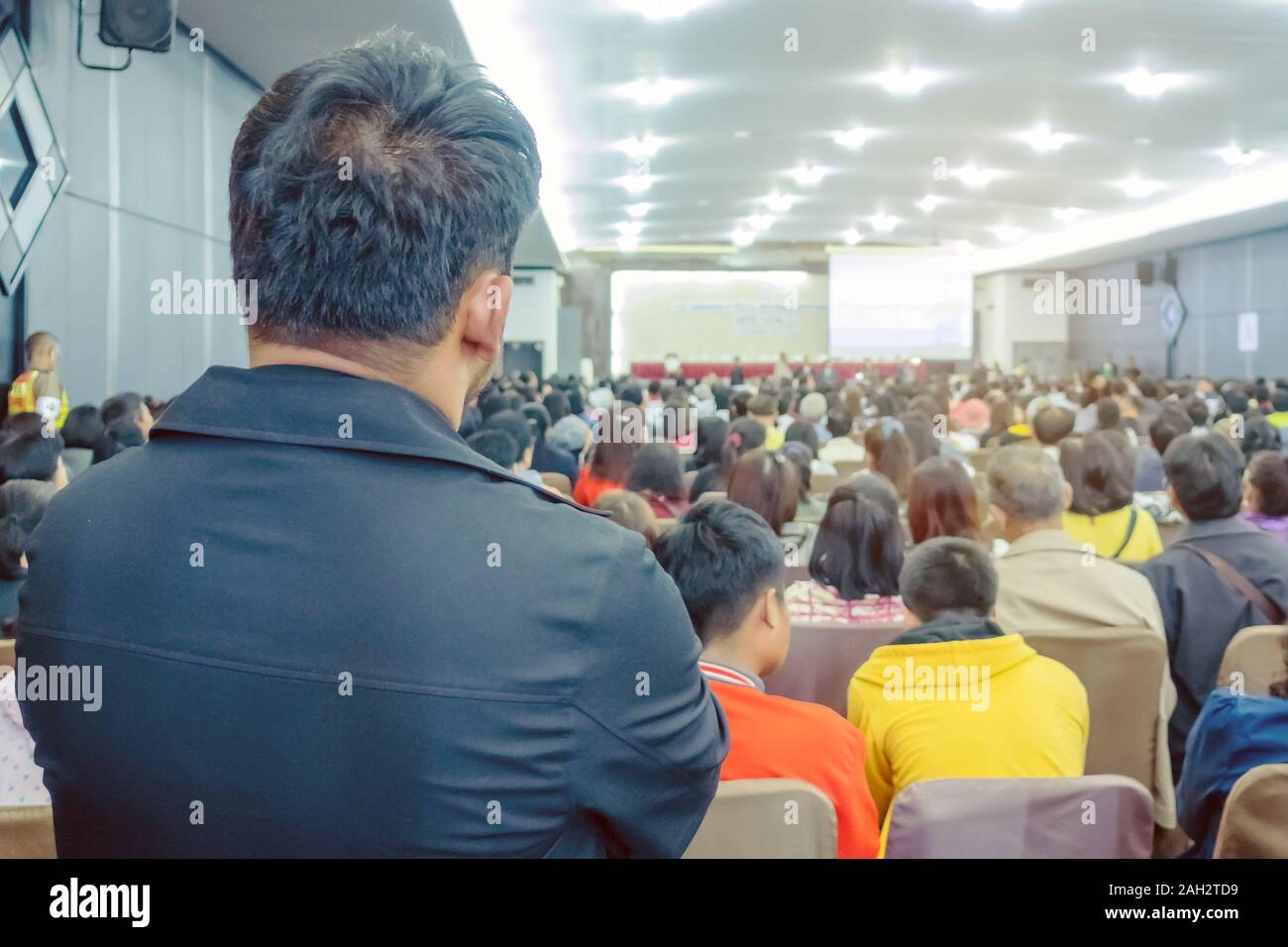 Auditorium People Full Audience High Resolution Stock Photography and ...