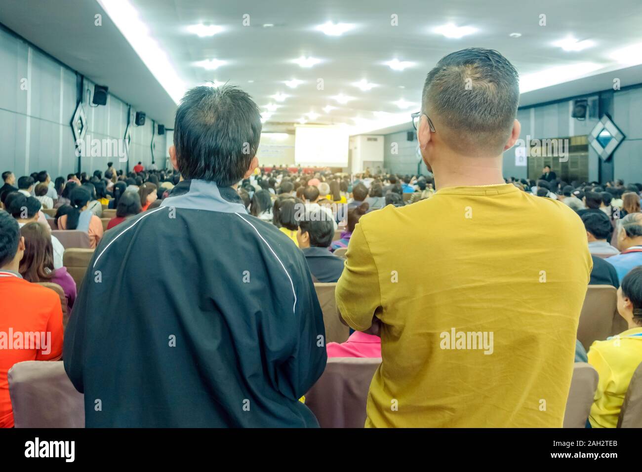 Auditorium People Full Audience High Resolution Stock Photography and ...