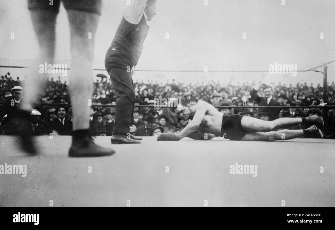 Boxer arthur pelkey hi-res stock photography and images - Alamy