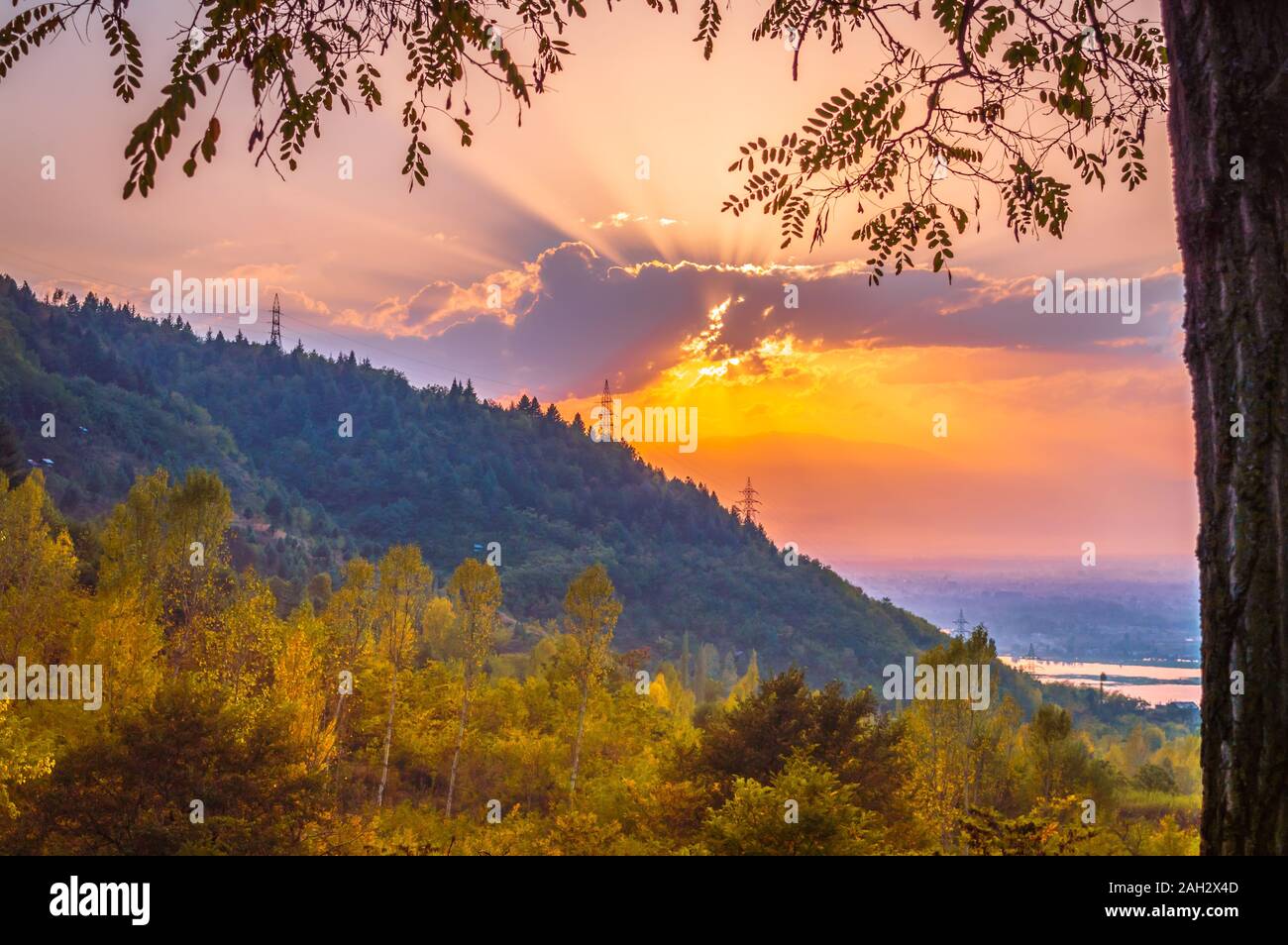 Sun setting over Dal Lake in Kashmir as seen from Sunset Point, Nishat ...