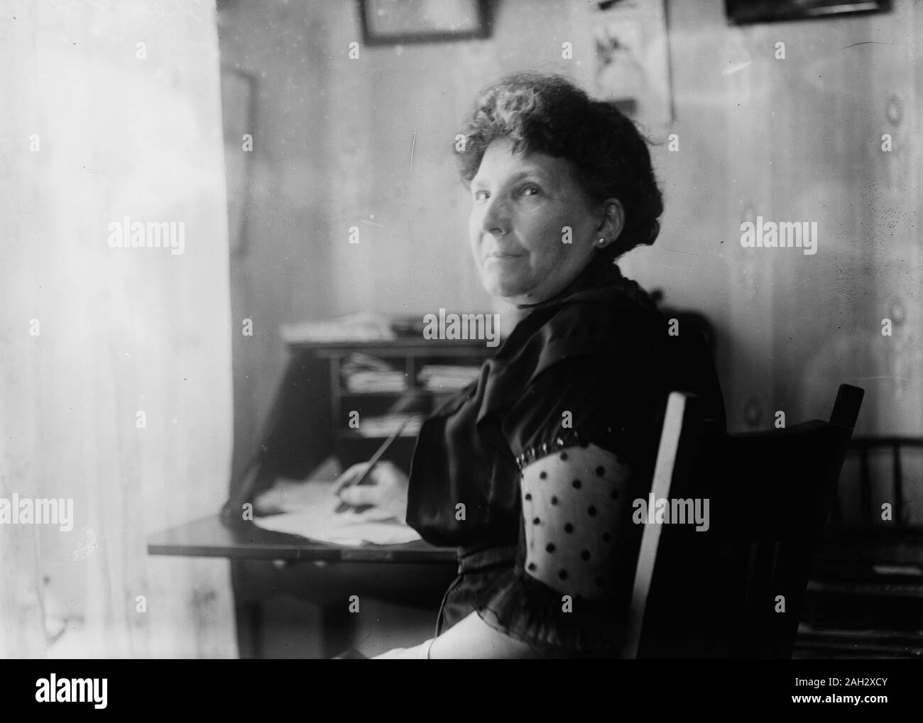 Madame blanche Black and White Stock Photos & Images - Alamy