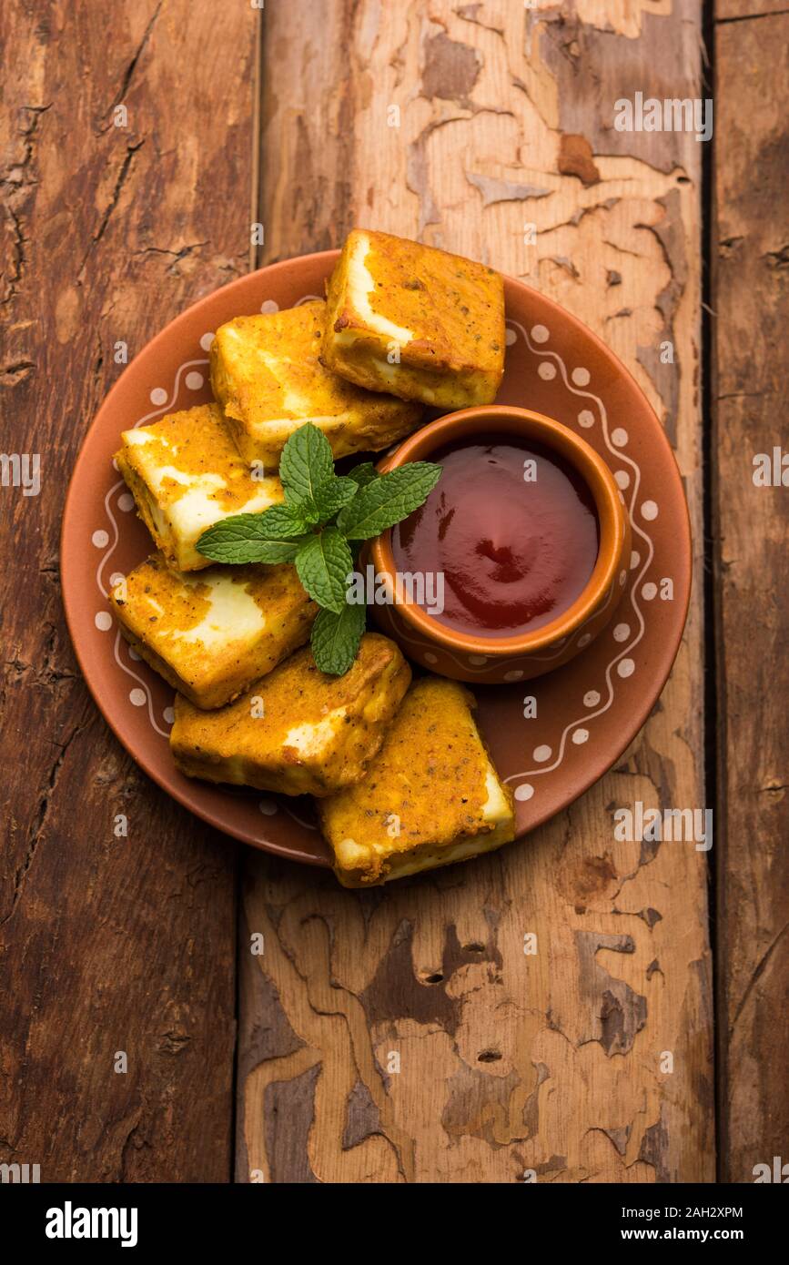 Hot peppers in pan indian hi-res stock photography and images - Alamy
