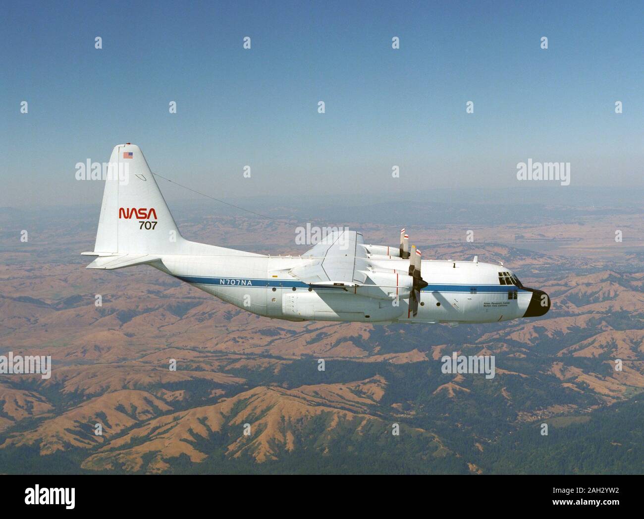 1991 - C-130 NASA-707 in flight Stock Photo - Alamy
