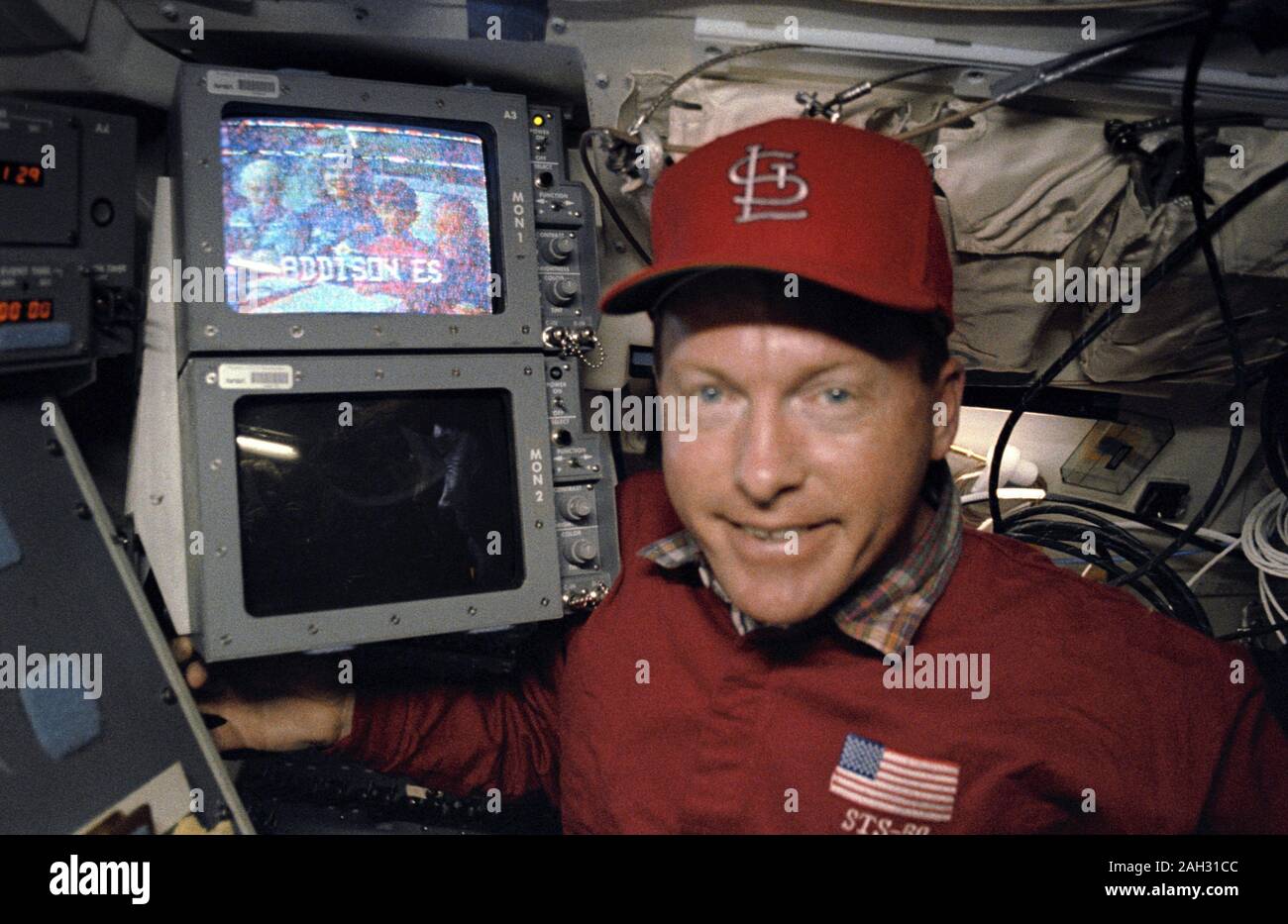 (25 June-9 July 1992) --- Astronaut Richard Richards, STS-50 mission ...