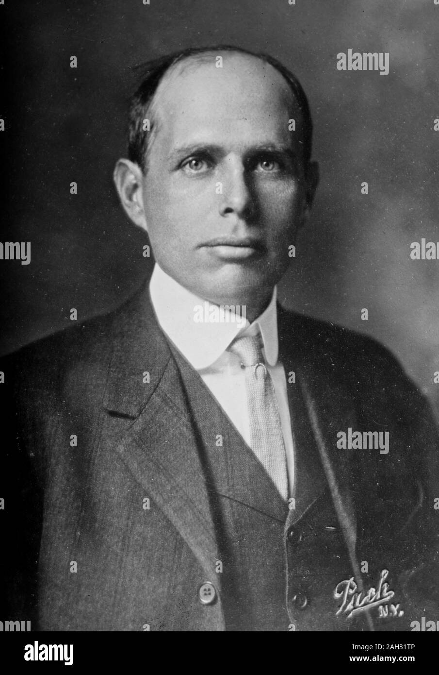 Coudert hi-res stock photography and images - Alamy