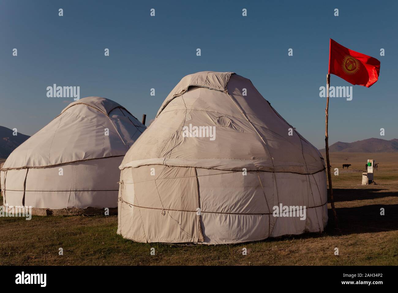 Traditional yurts hi-res stock photography and images - Alamy