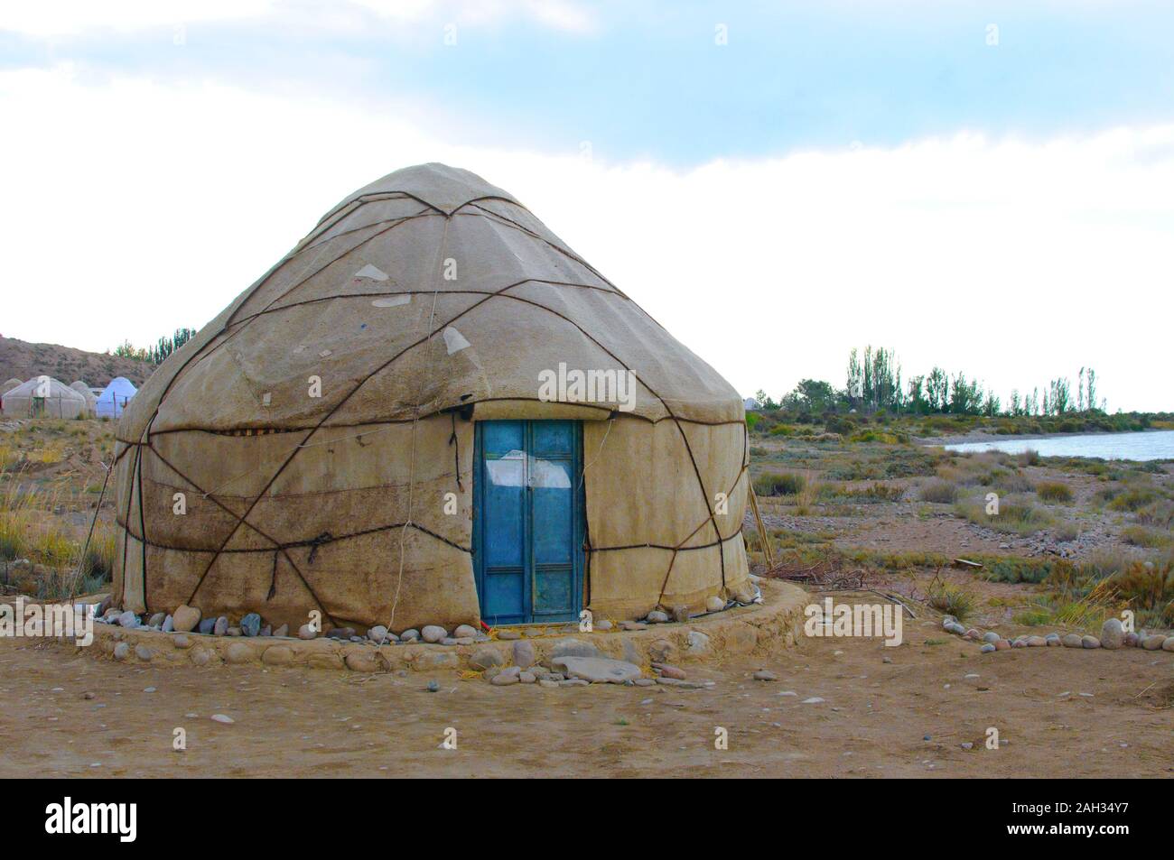Traditional yurts in Kyrgyzstan Stock Photo - Alamy
