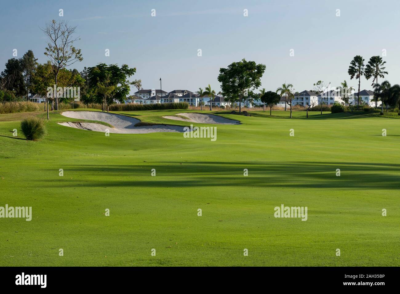 Bunkers on a golf course Stock Photo - Alamy