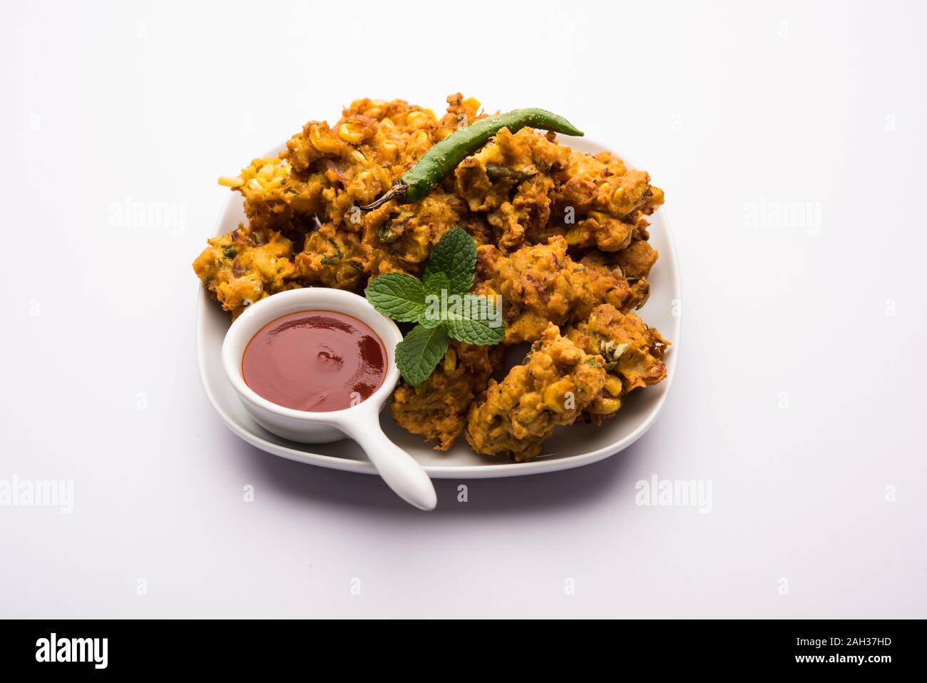 Crispy Corn pakora/pakoda, bhajji, Bhaji, bajji or pattice . served ...