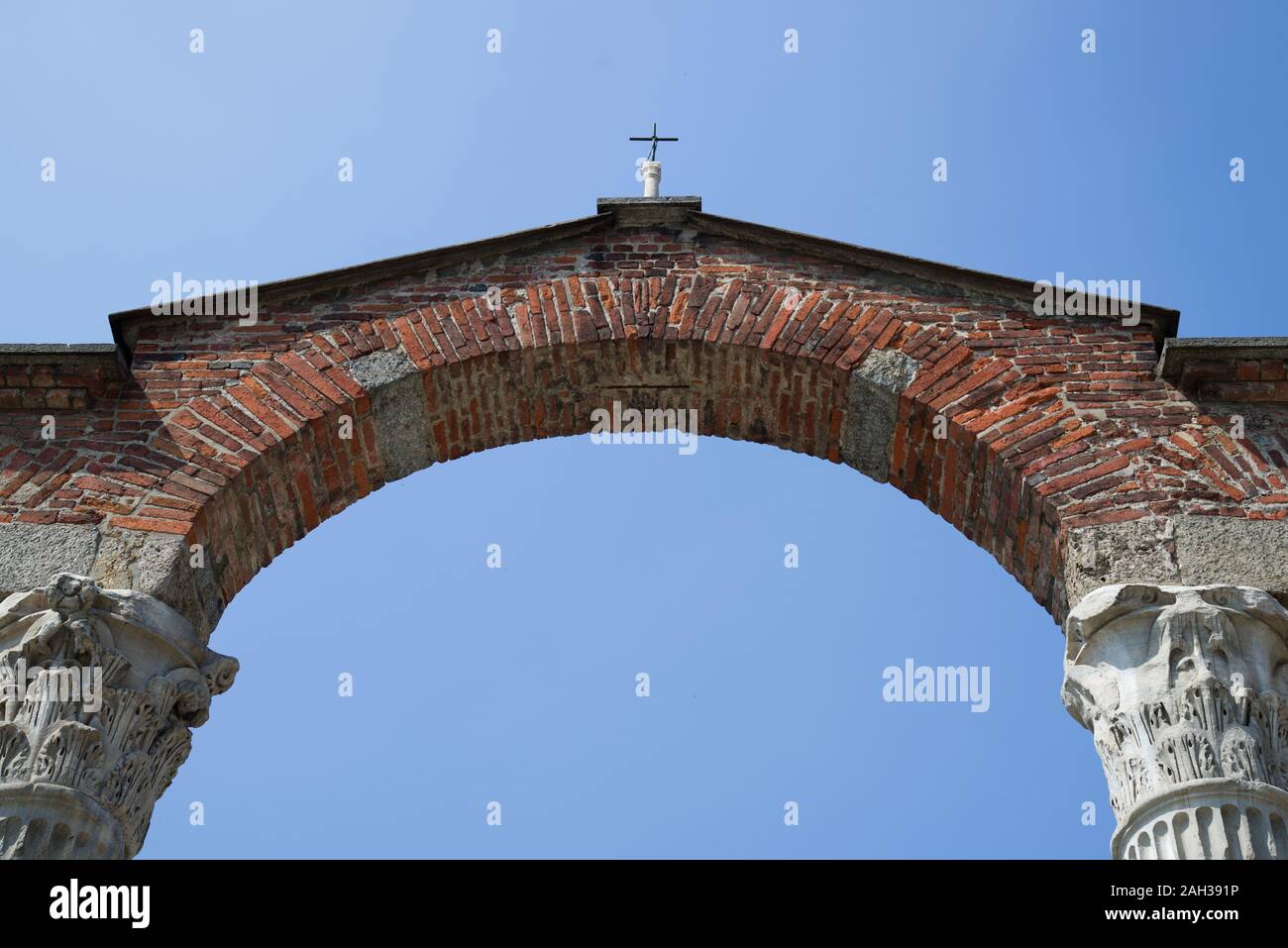 Colonne di san lorenzo hi-res stock photography and images - Alamy