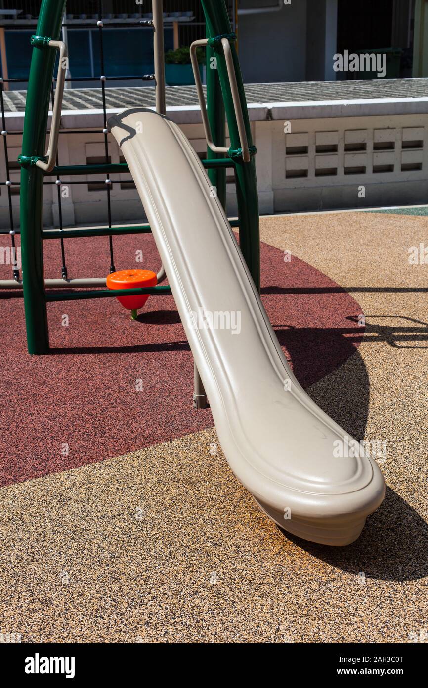 Curved slide hi-res stock photography and images - Alamy