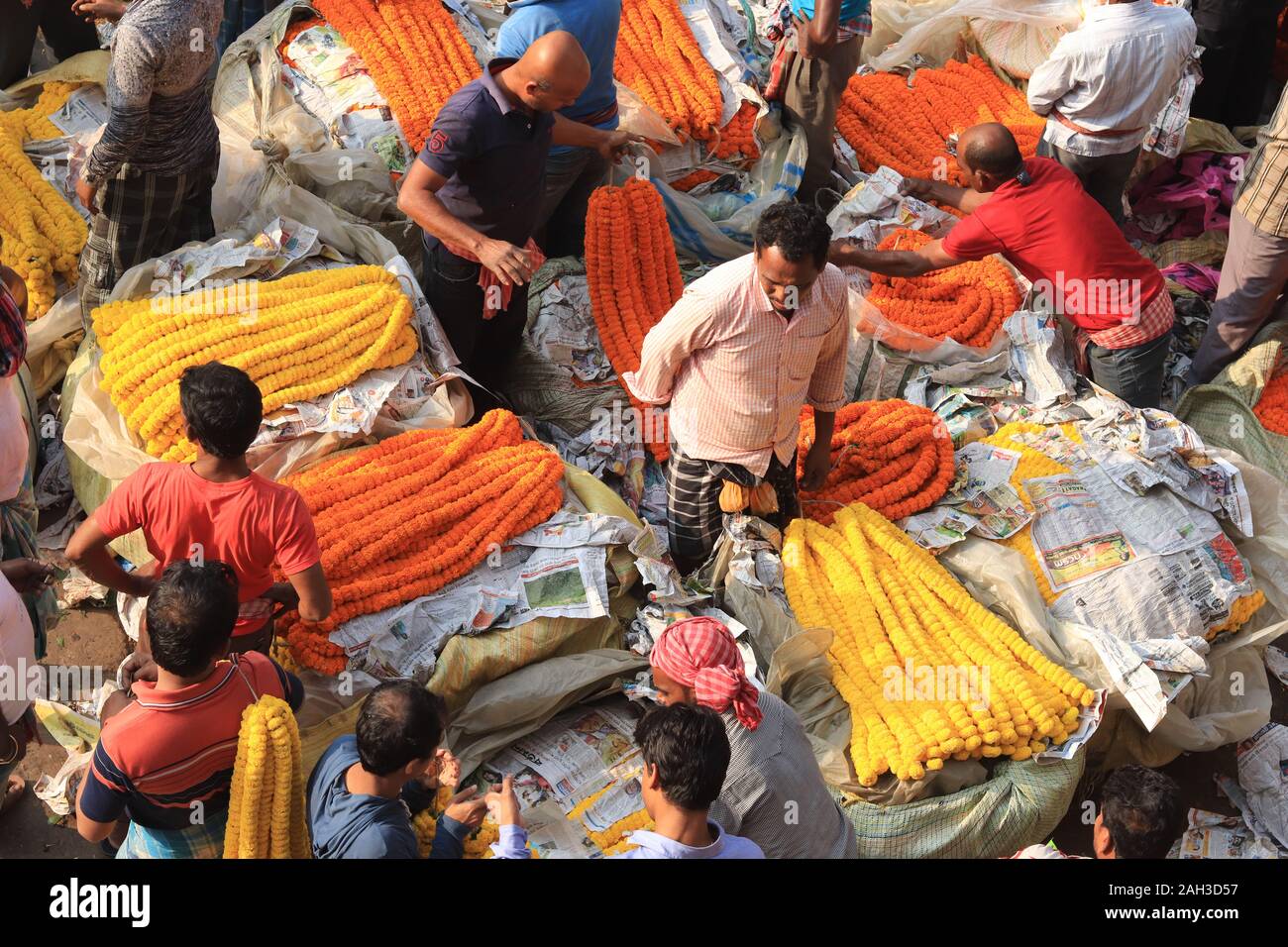 Indian market sellers hi-res stock photography and images - Alamy