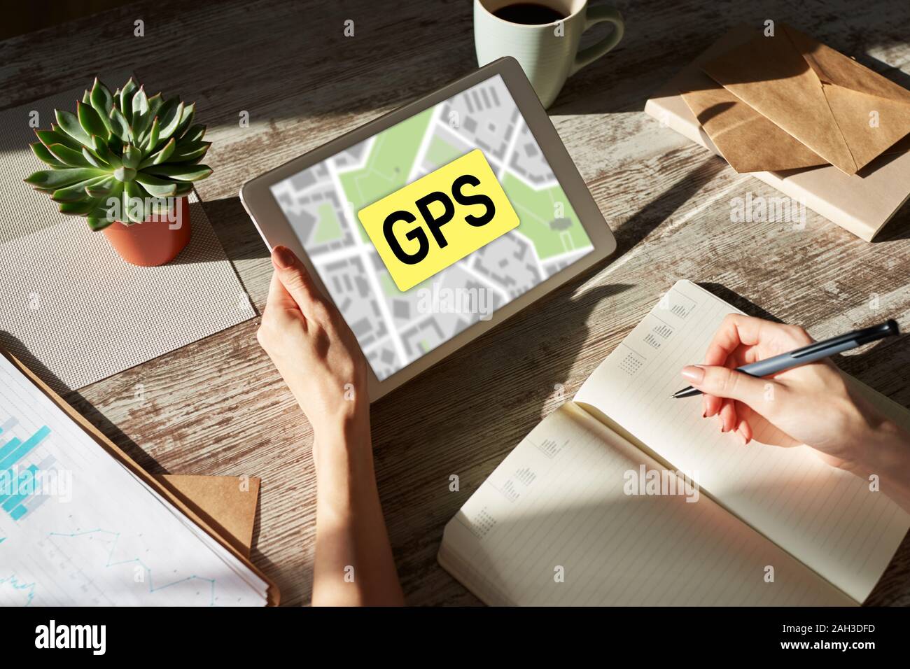 GPS Global Positioning System, Worldwide navigation and tracking ...