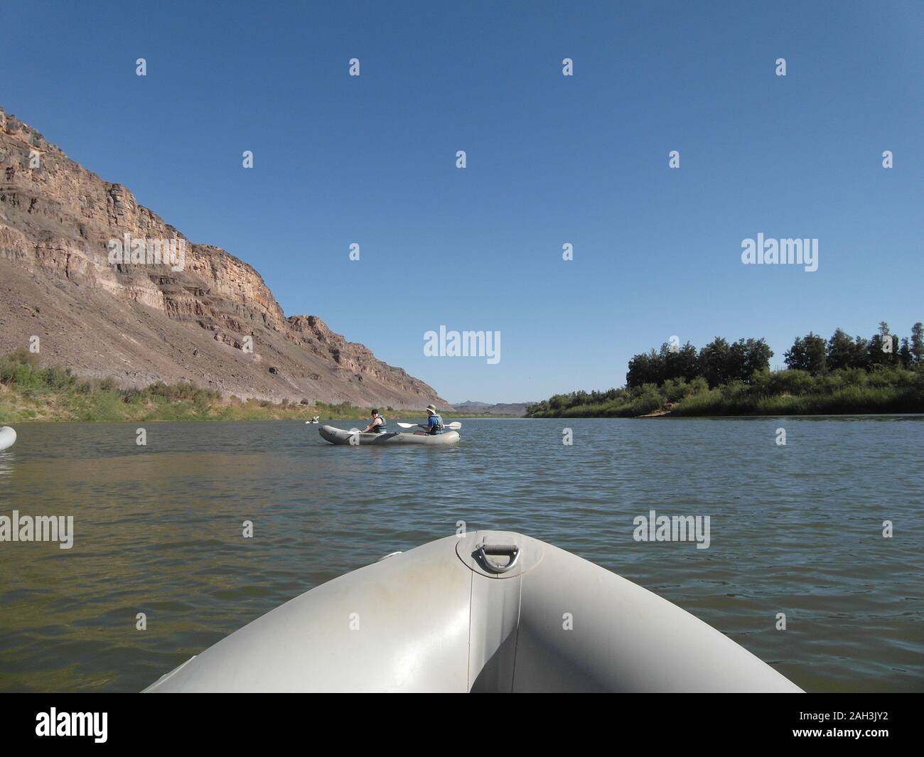 Cruising the Orange River - South Africa Namibia border Stock Photo - Alamy