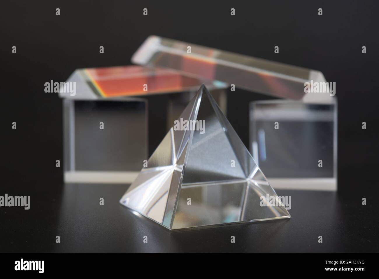 Sample of optical glass cube, pyramid and prism Stock Photo - Alamy