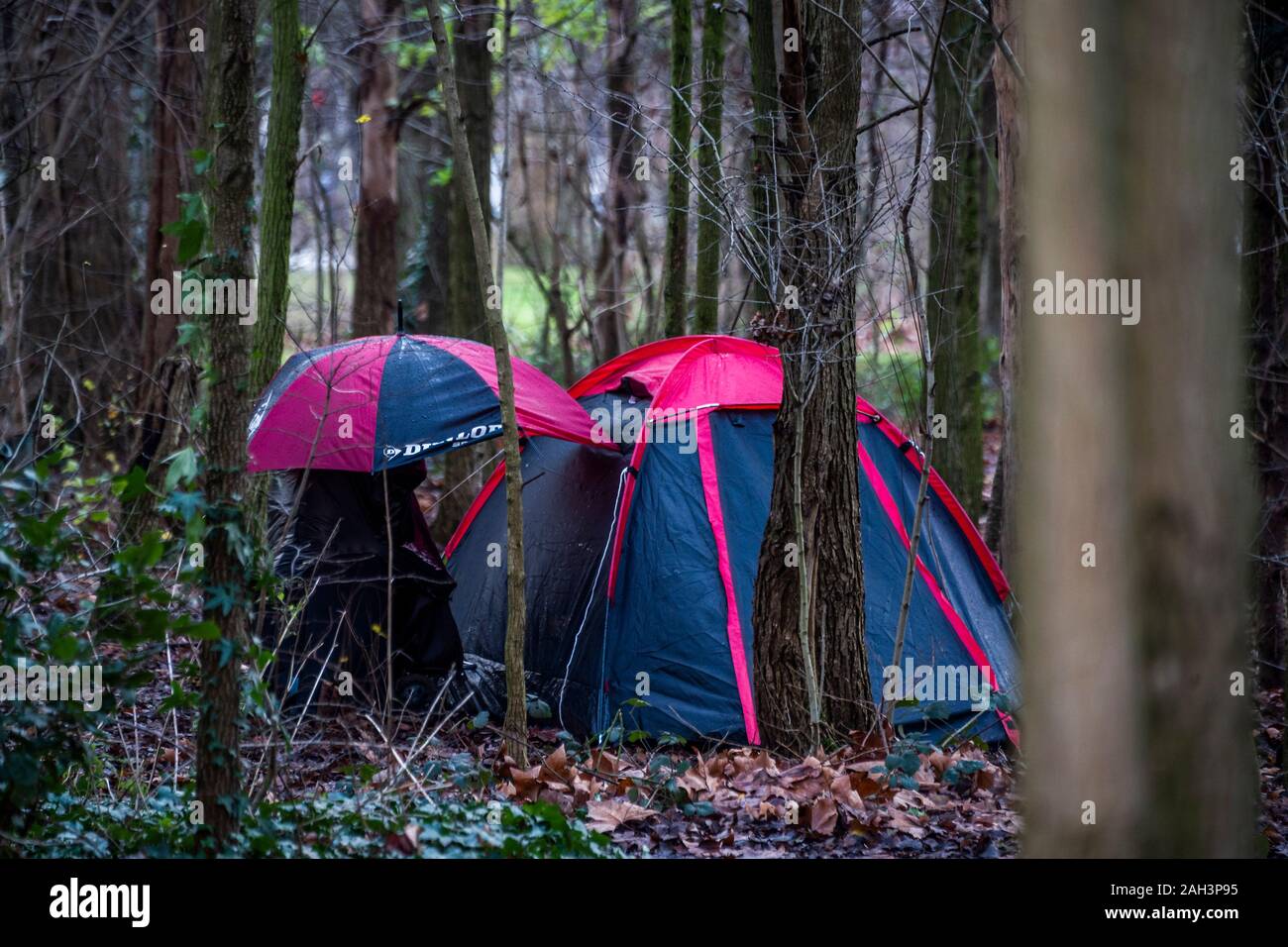 Christmas homeless shelter hi-res stock photography and images - Alamy