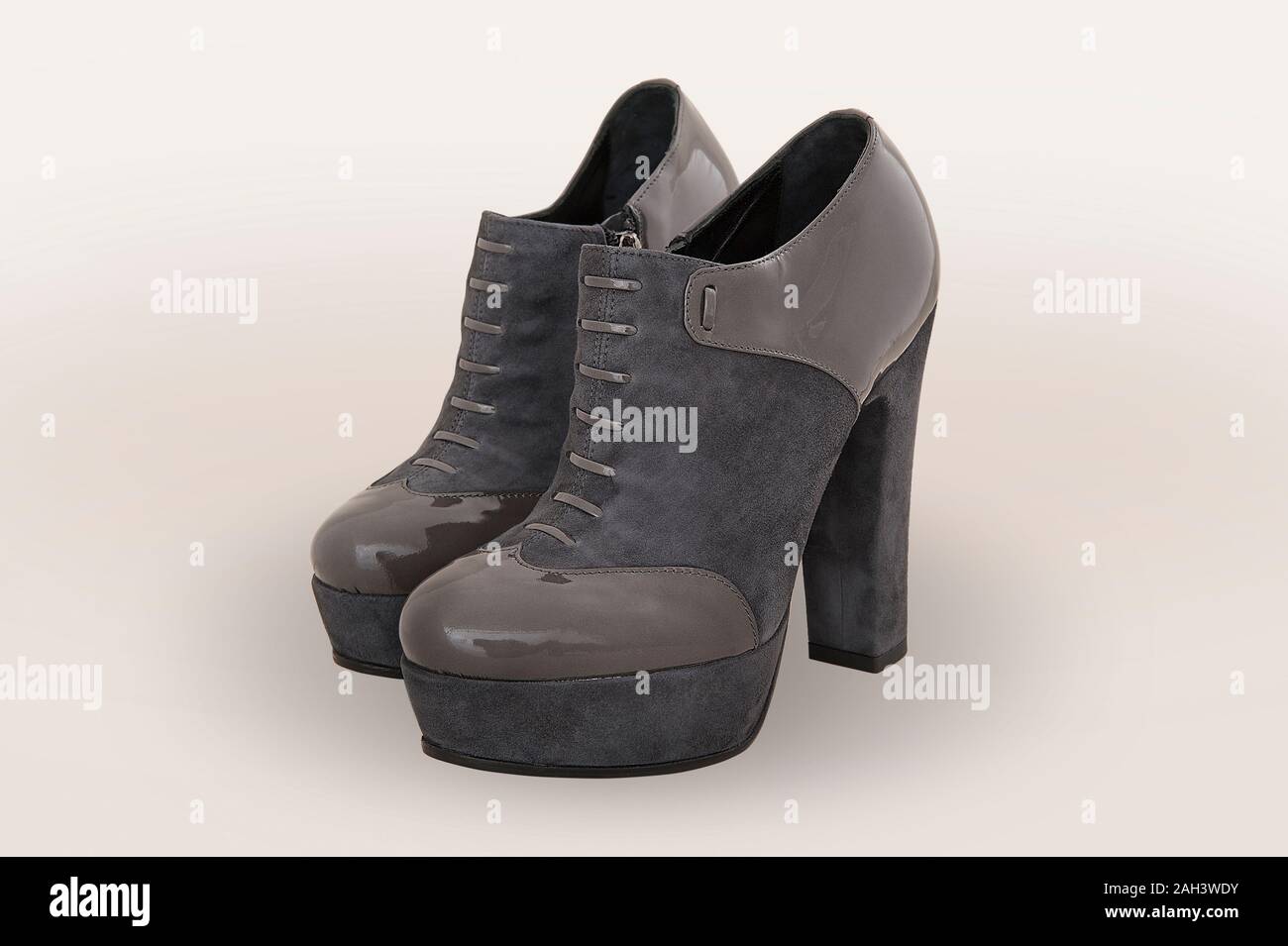 Black high heel platform shoes hi-res stock photography and images - Alamy