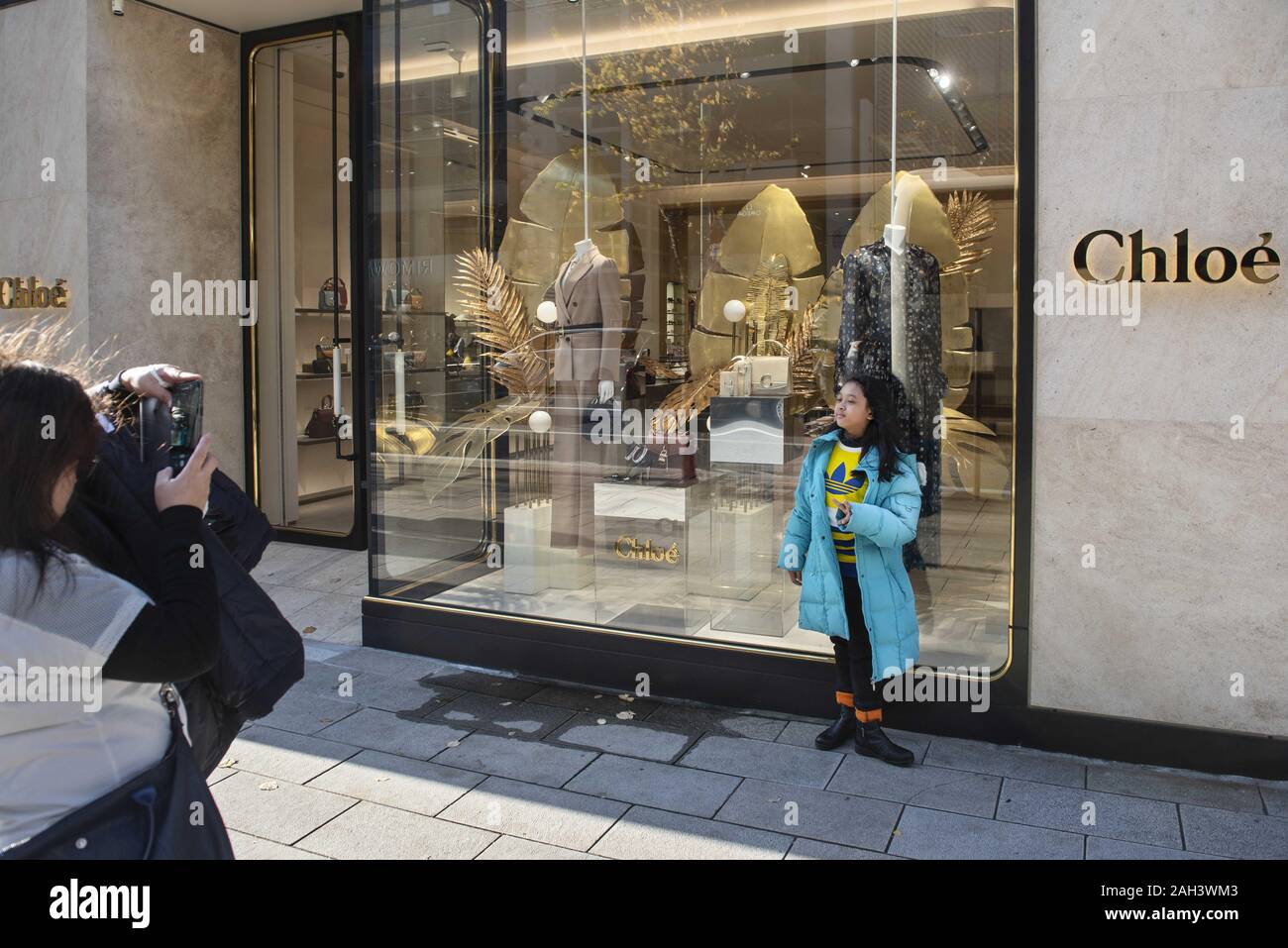 Chloe brand hi-res stock photography and images - Alamy